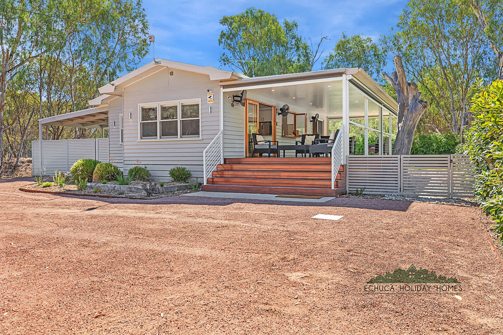 The Rad Shack - Family Paradise with Arcade room! | Echuca | Echuca ...