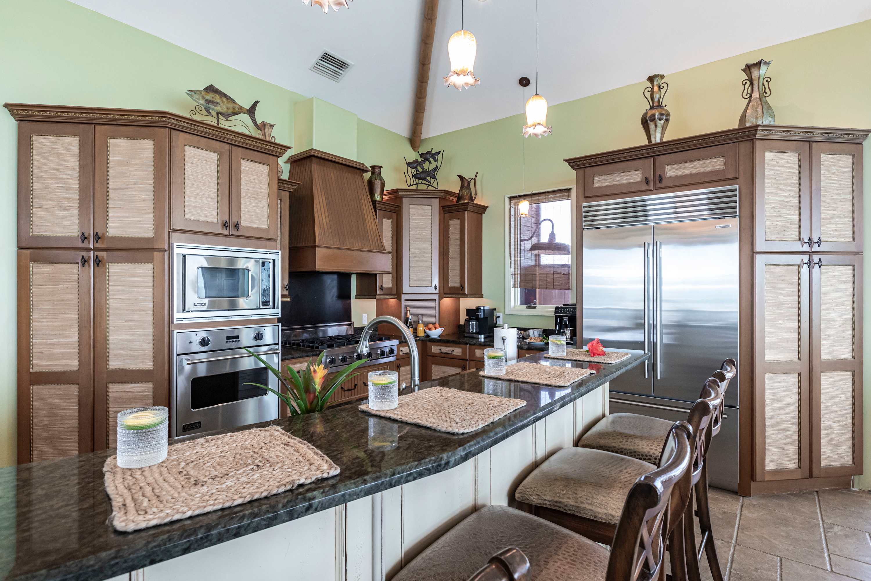 Gulf-Front w/ Heated Pool, Hot Tub & Golf Carts | North Captiva ...