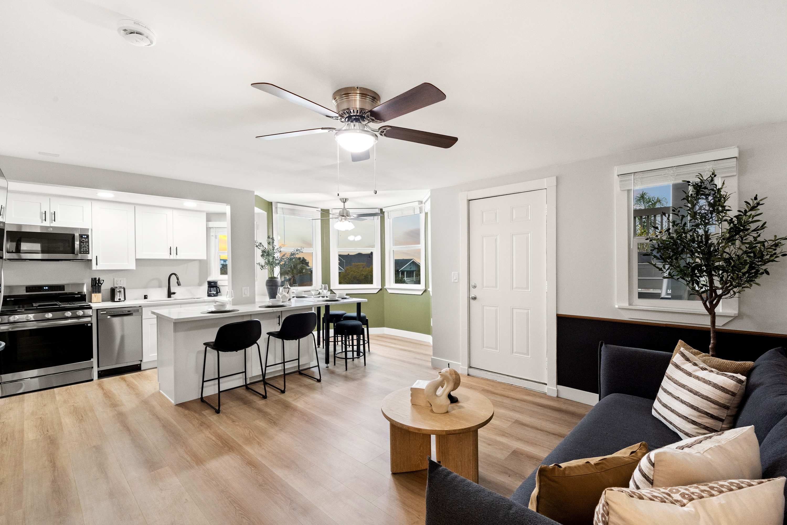 Charming Retreat Minutes From Attractions - Cozy And Inviting Escape - Coronado, CA