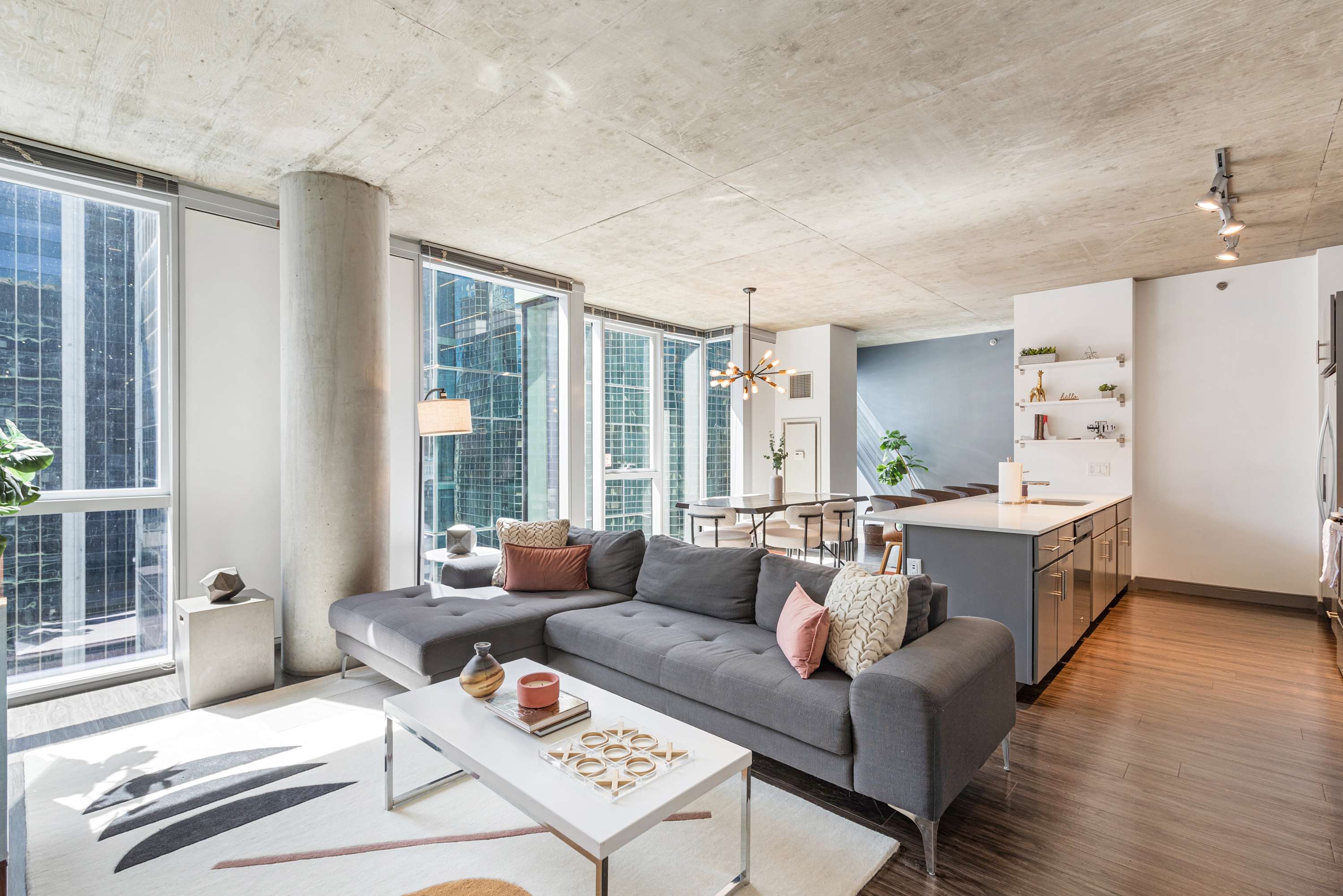 Exclusive 3br With Views, Ideal For Tourists - Chicago, IL