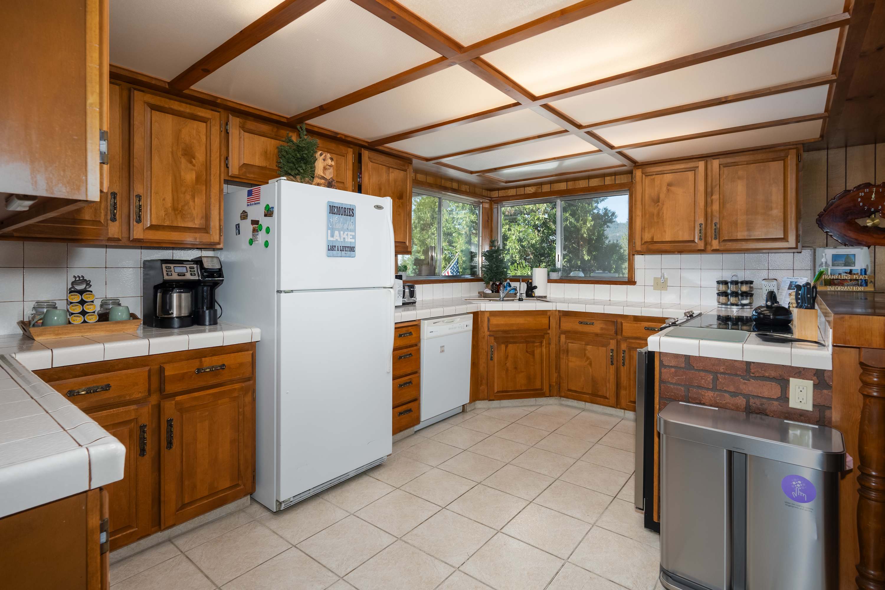 Franklin's Place at Bass Lake Yosemite with Boat Dock | Bass Lake | The ...