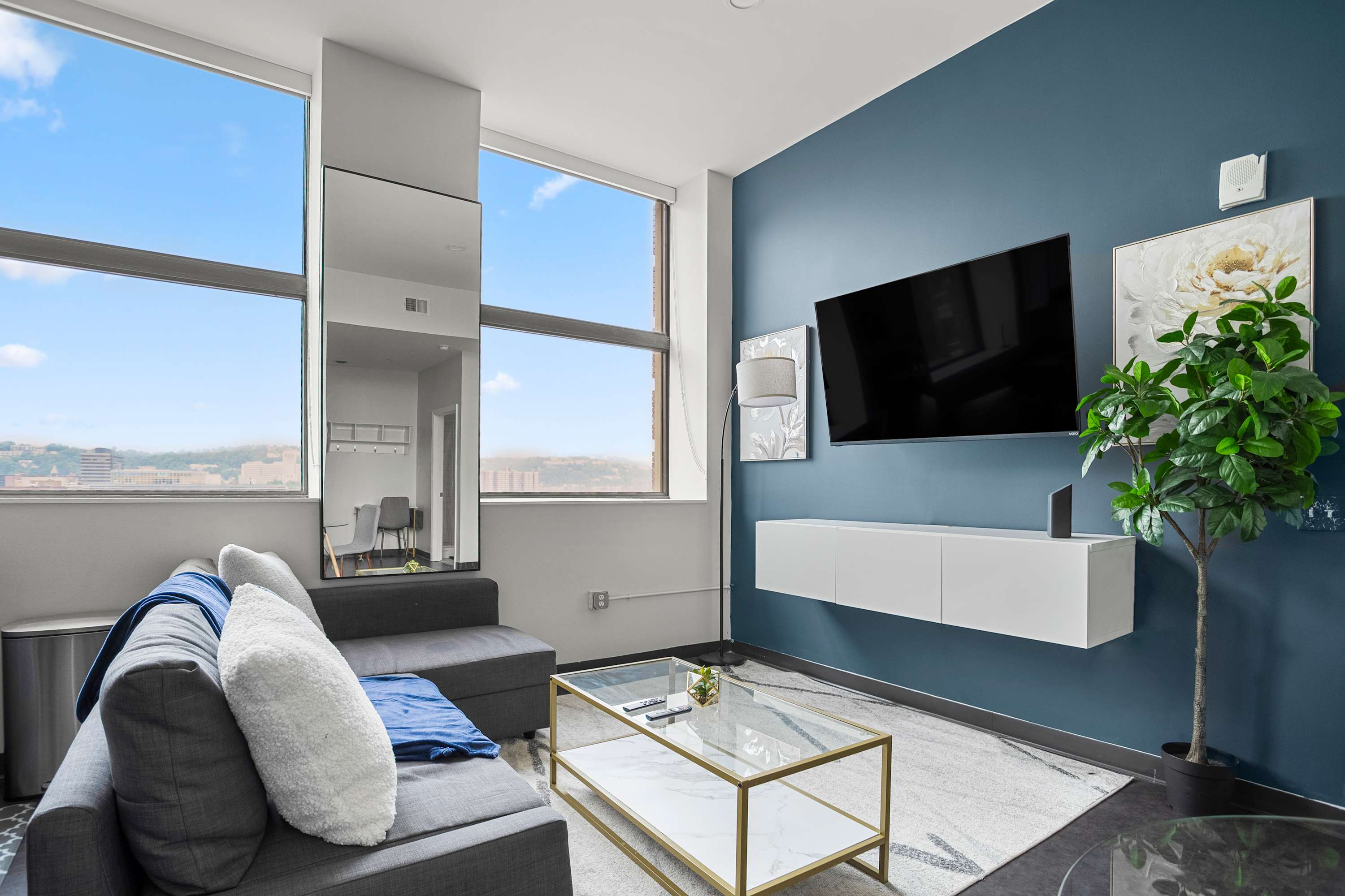 Cozysuites 1br/1ba Downtown Pittsburgh - Pittsburgh, PA