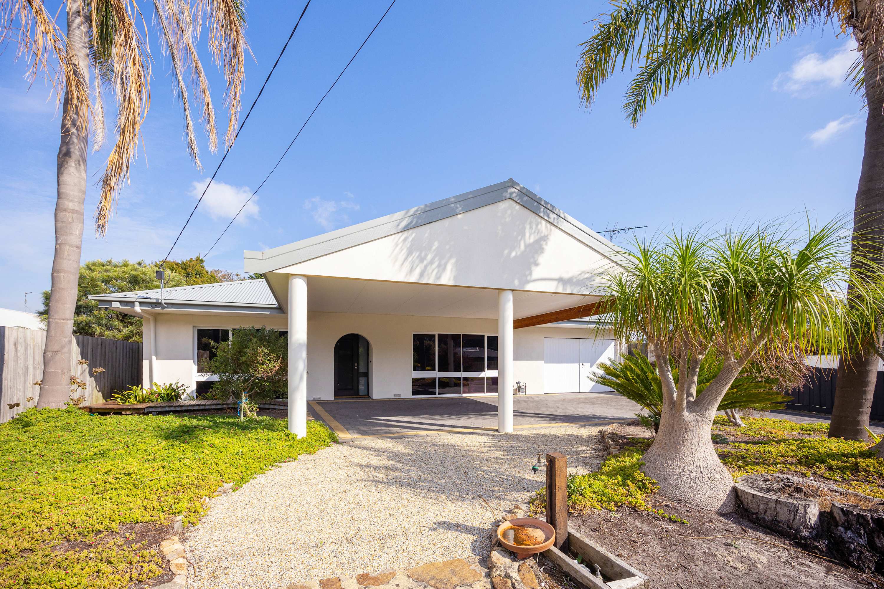 Sweet Caroline - Master Retreat & Outdoor Fire Pit - Peachy Properties