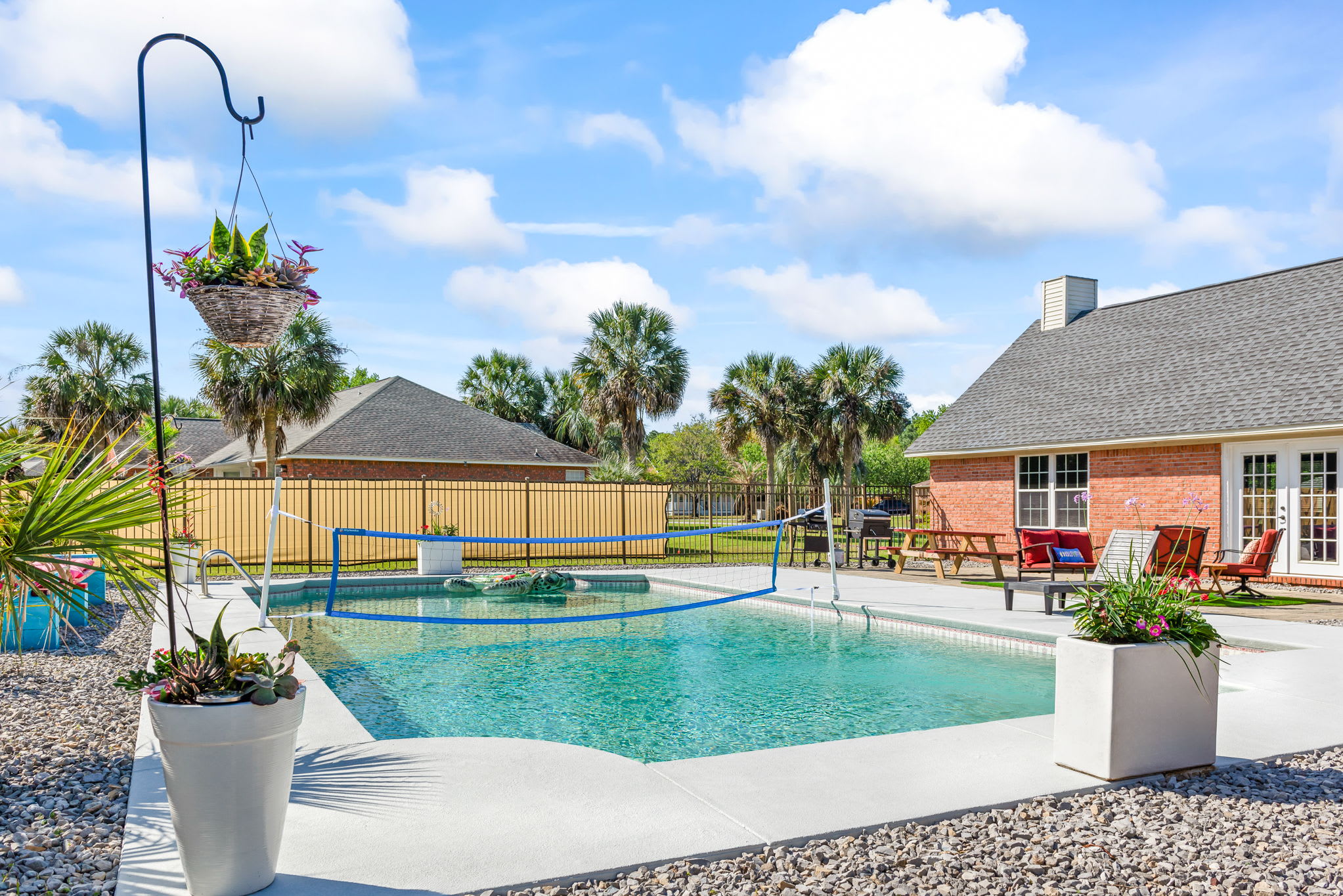 Stunning Coastal Retreat With Pool And Game Zone - Majestic Seaside Oasis - Navarre, FL