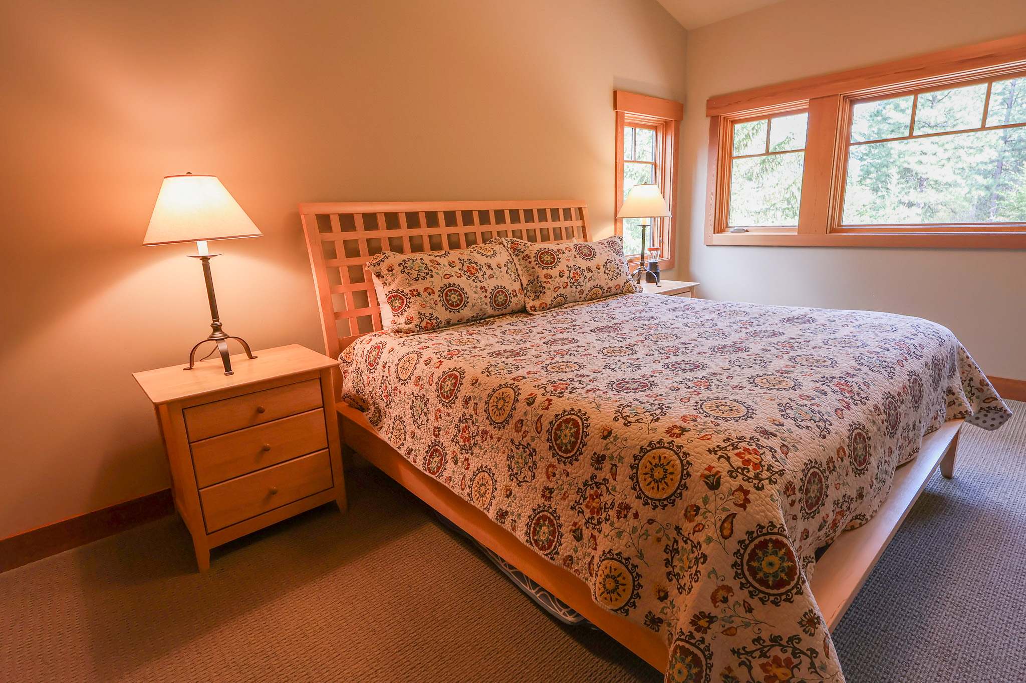 Aspen Grove Cabin - 4-Bedroom Home in Mazama | Mazama | The Inn at ...