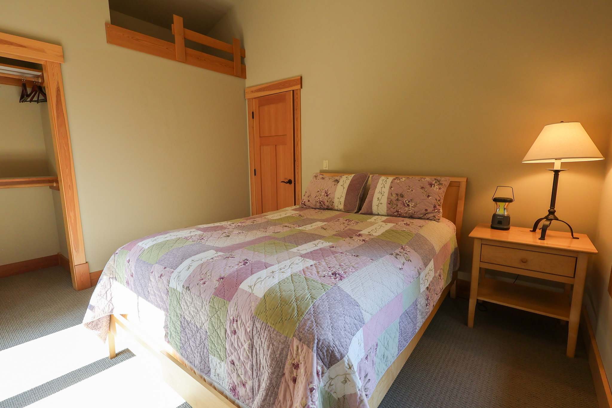 Aspen Grove Cabin - 4-Bedroom Home in Mazama | Mazama | The Inn at ...