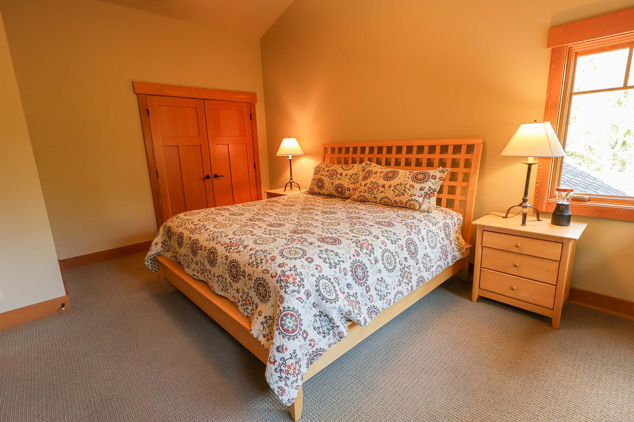 Aspen Grove Cabin - 4-Bedroom Home in Mazama | Mazama | The Inn at ...