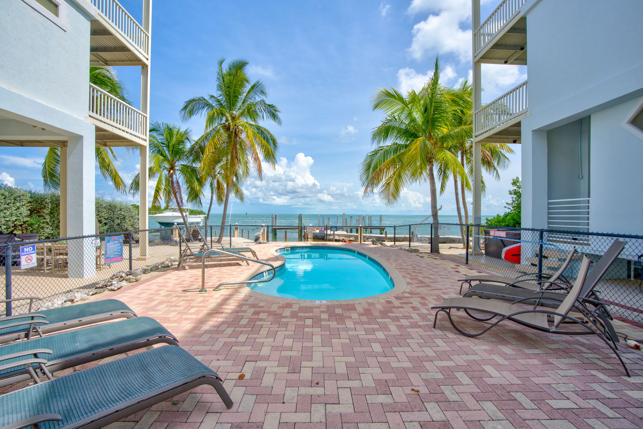 Rooftop Deck And Resort-style Pool - Spacious Family Haven - Bahamas