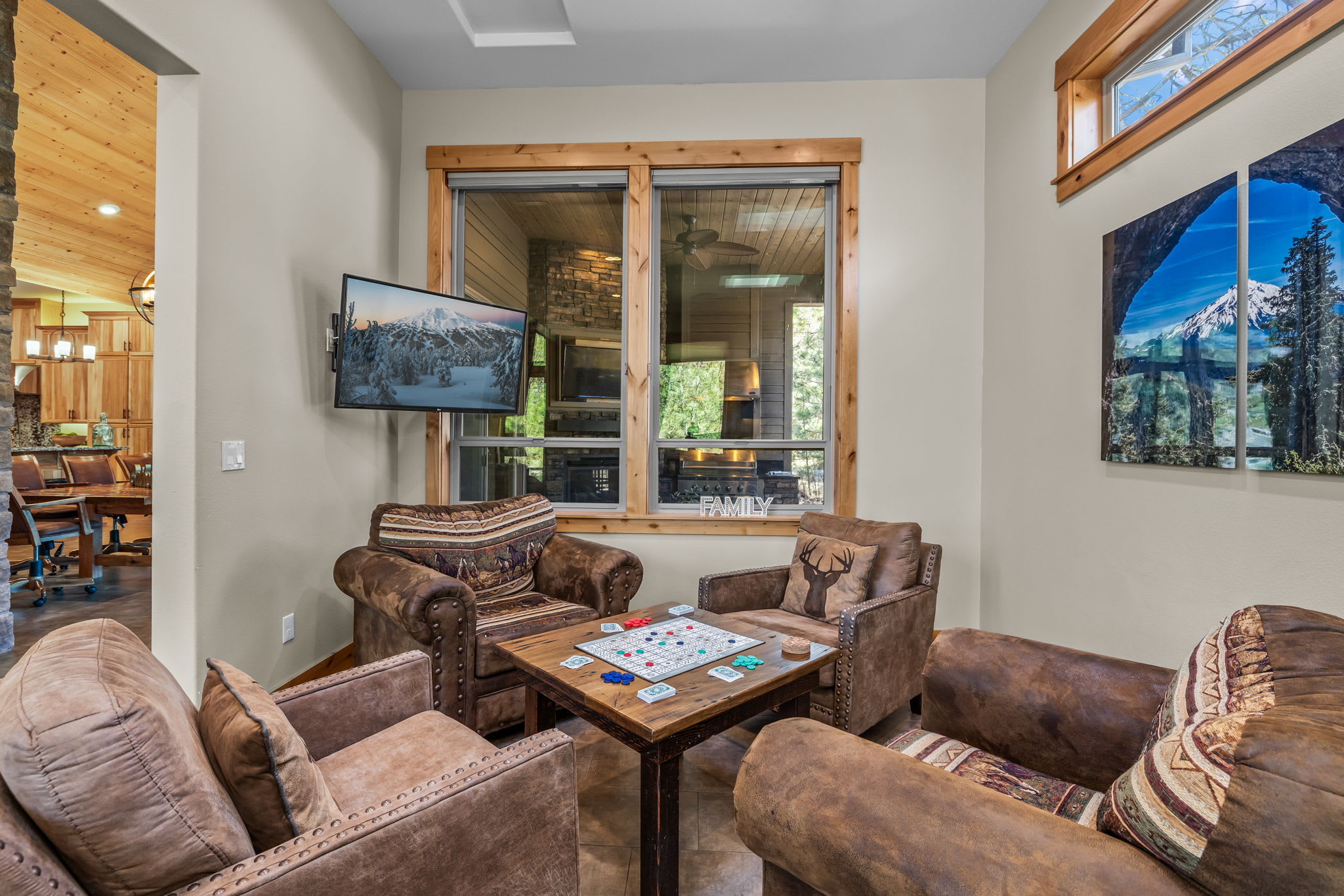 Luxury Sunriver Home w/ Bar, Hot Tub, 8 Bed 9 bath | Sunriver | Central ...
