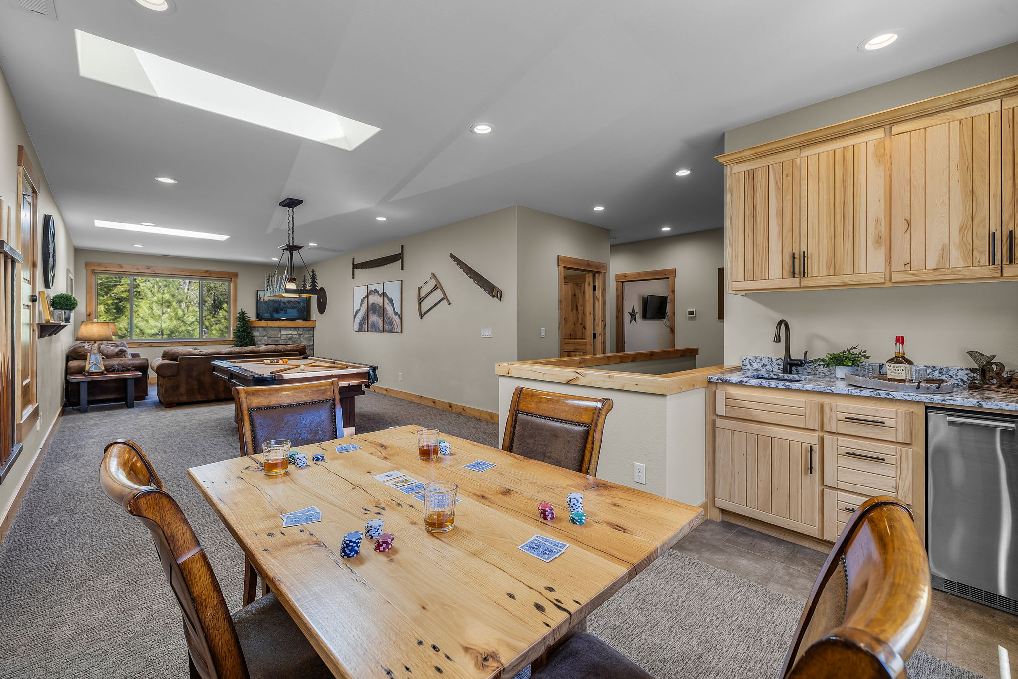 Luxury Sunriver Home w/ Bar, Hot Tub, 8 Bed 9 bath | Sunriver | Central ...