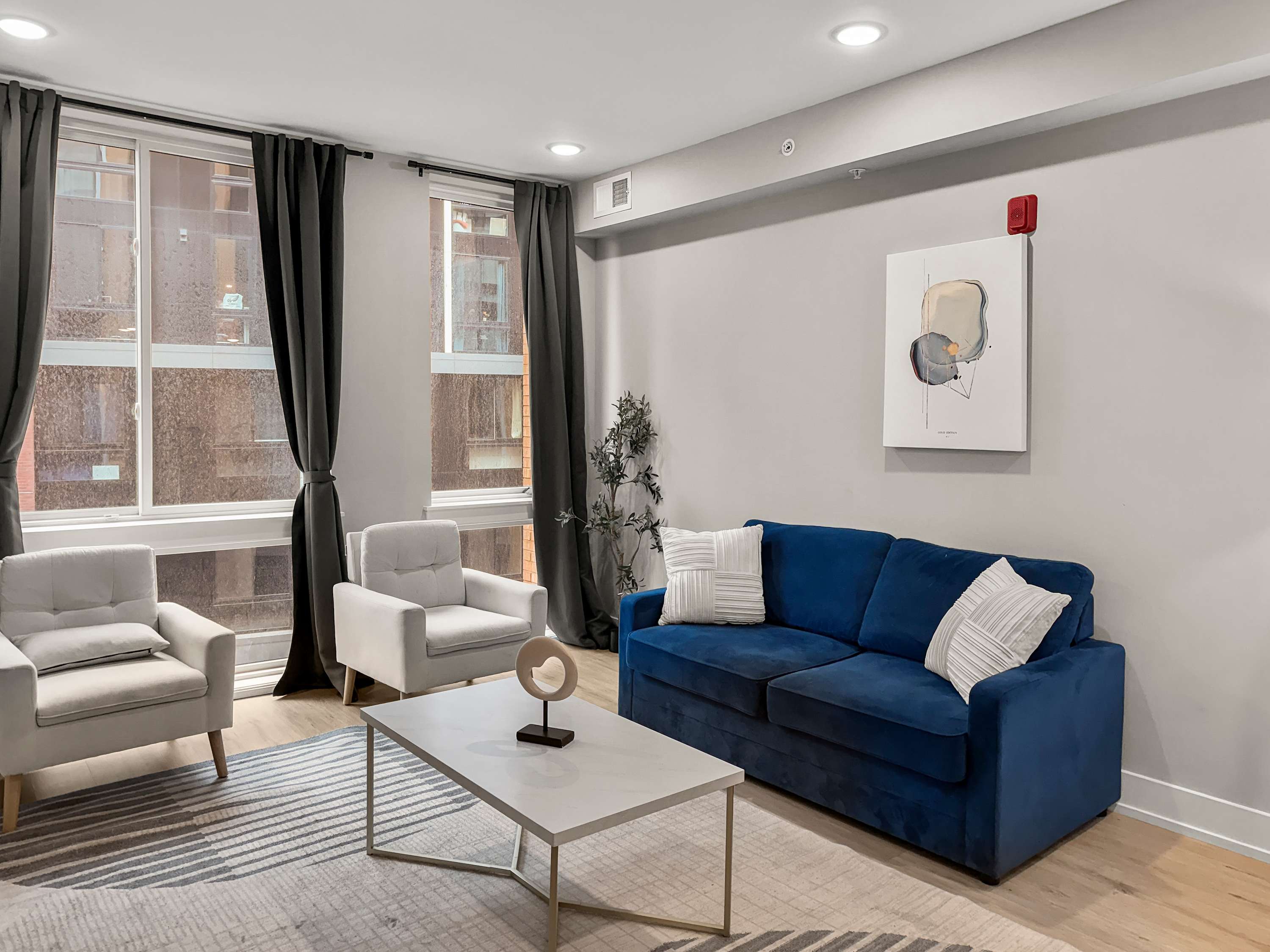 Modern Kitchen And Chic Living Area - Delightful City Sanctuary - Philadelphie, PA