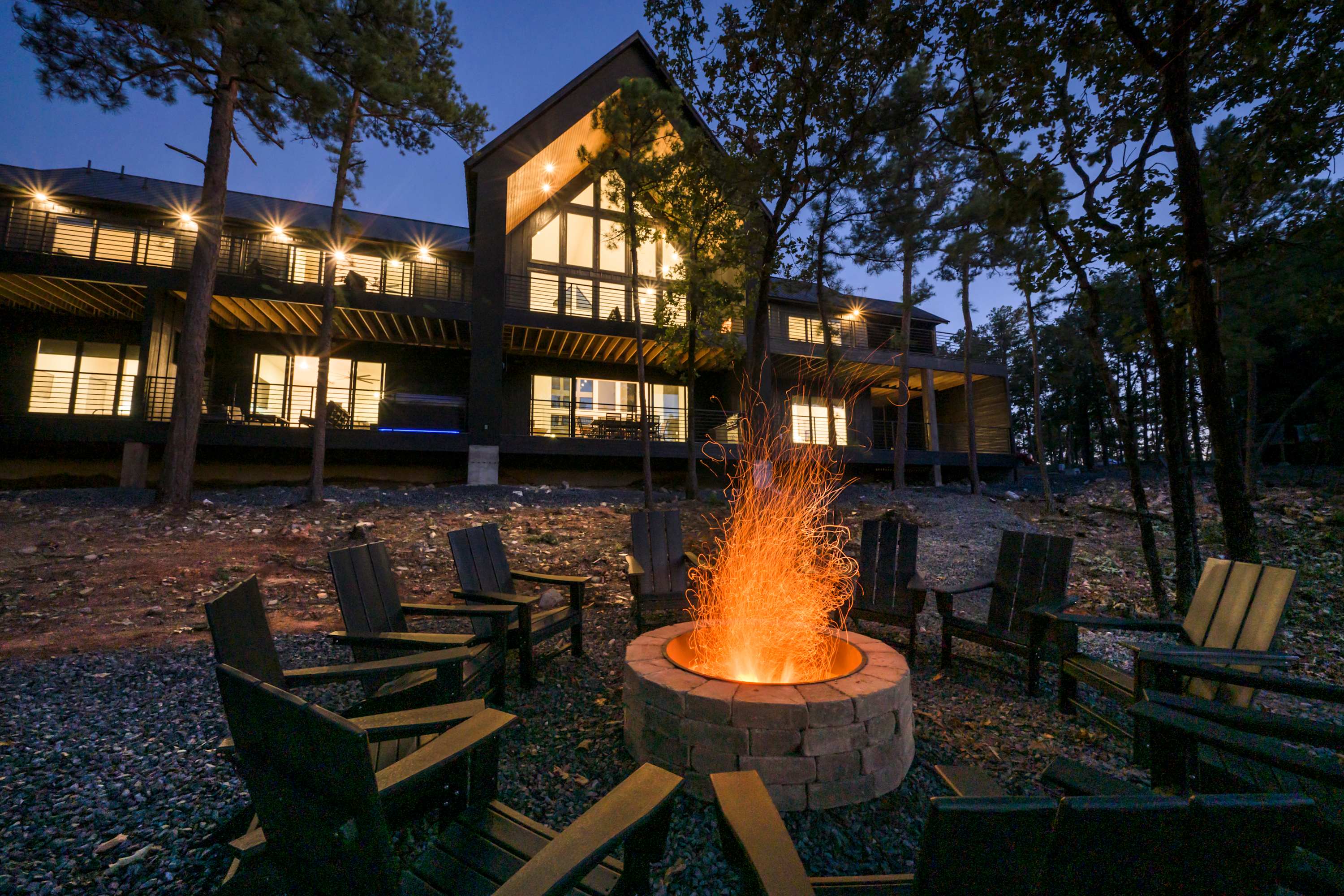Pets | Fire Pit | Hot Tub | Sleeps 20 | Broken Bow | Mountain Fork ...