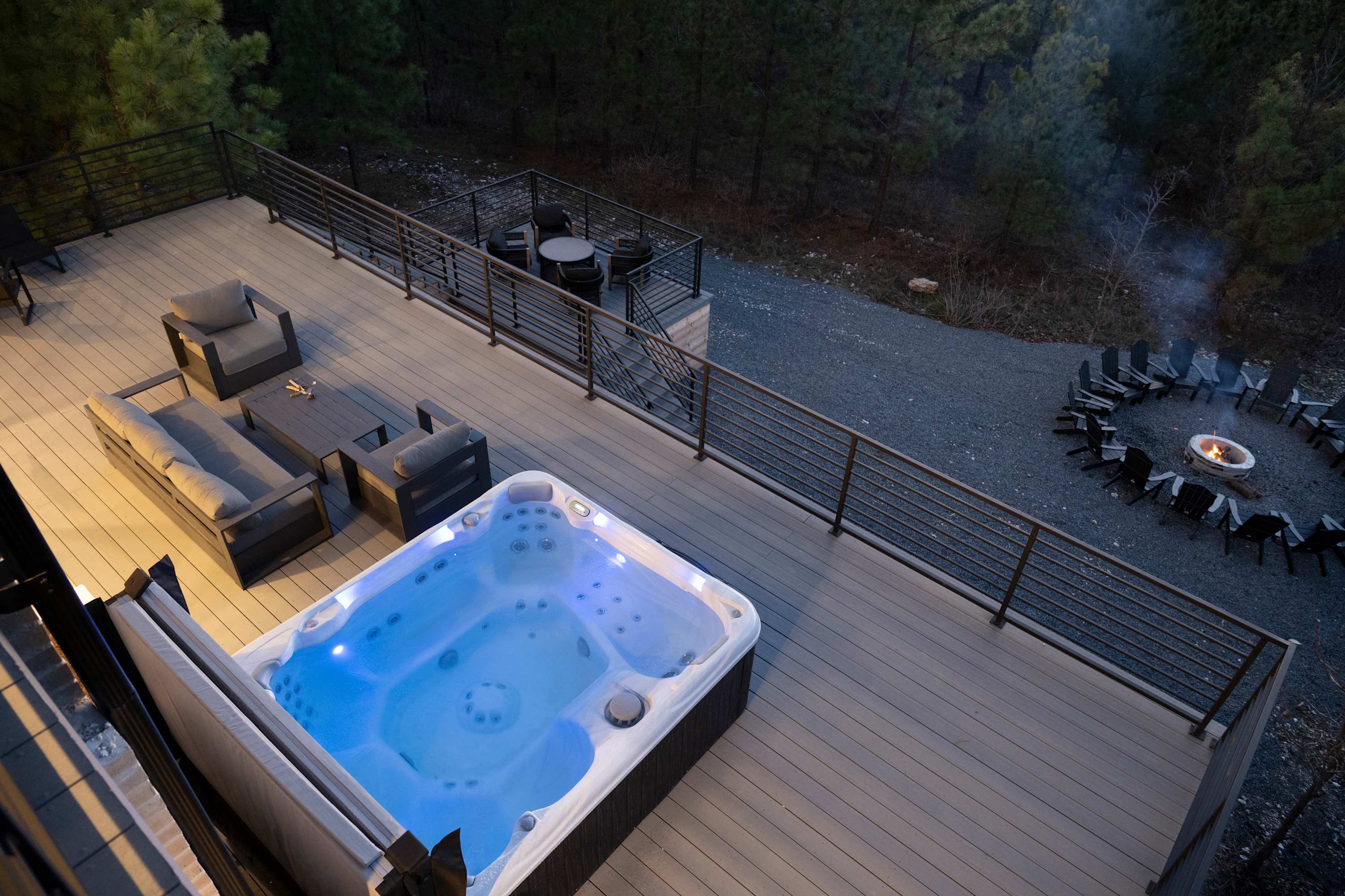Pets | Fire Pit | Hot Tub | Sleeps 17 | Broken Bow | Mountain Fork ...