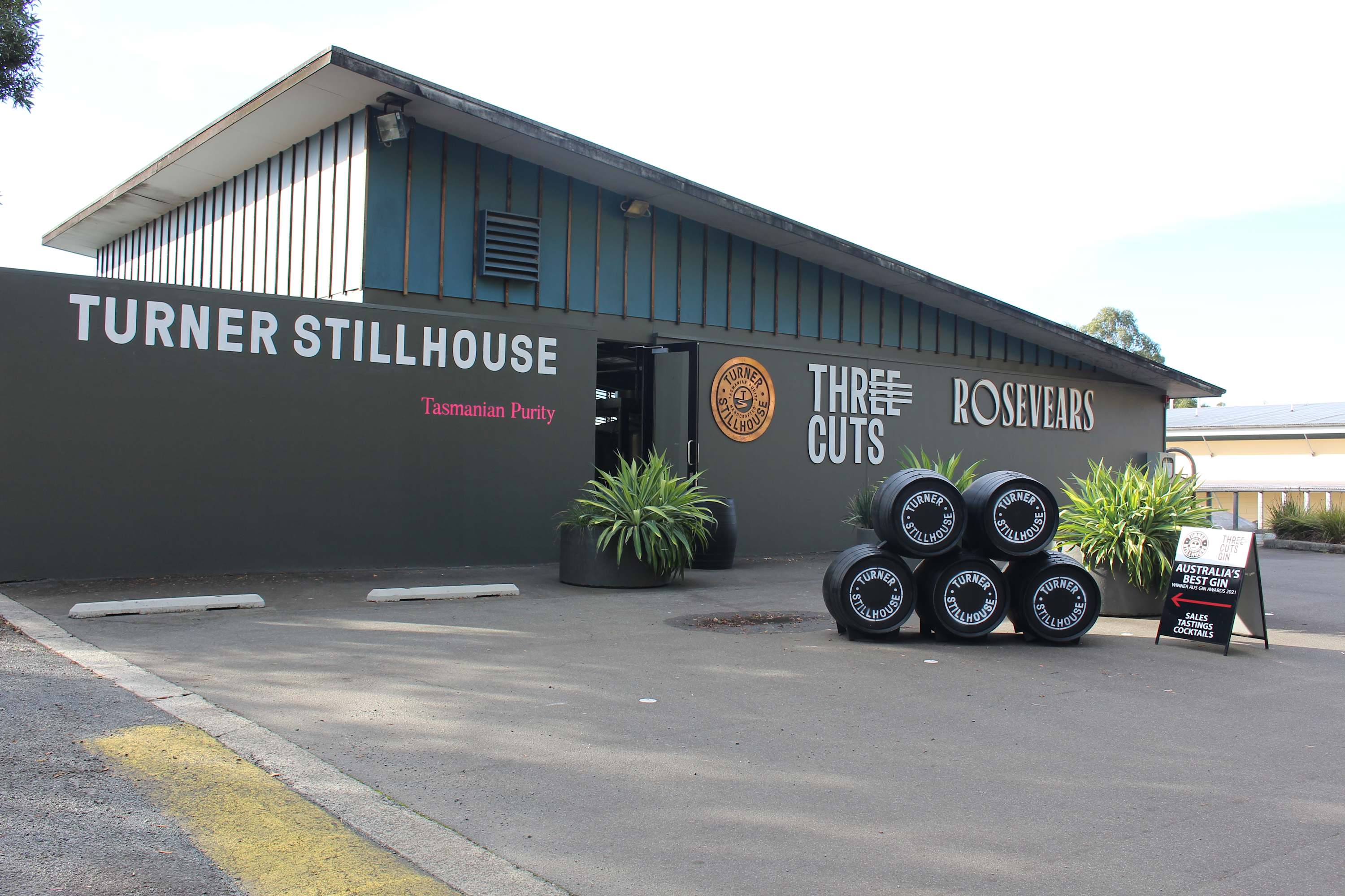 The Vineyard Vista at Tamar Ridge Apartments | Grindelwald | Launceston ...