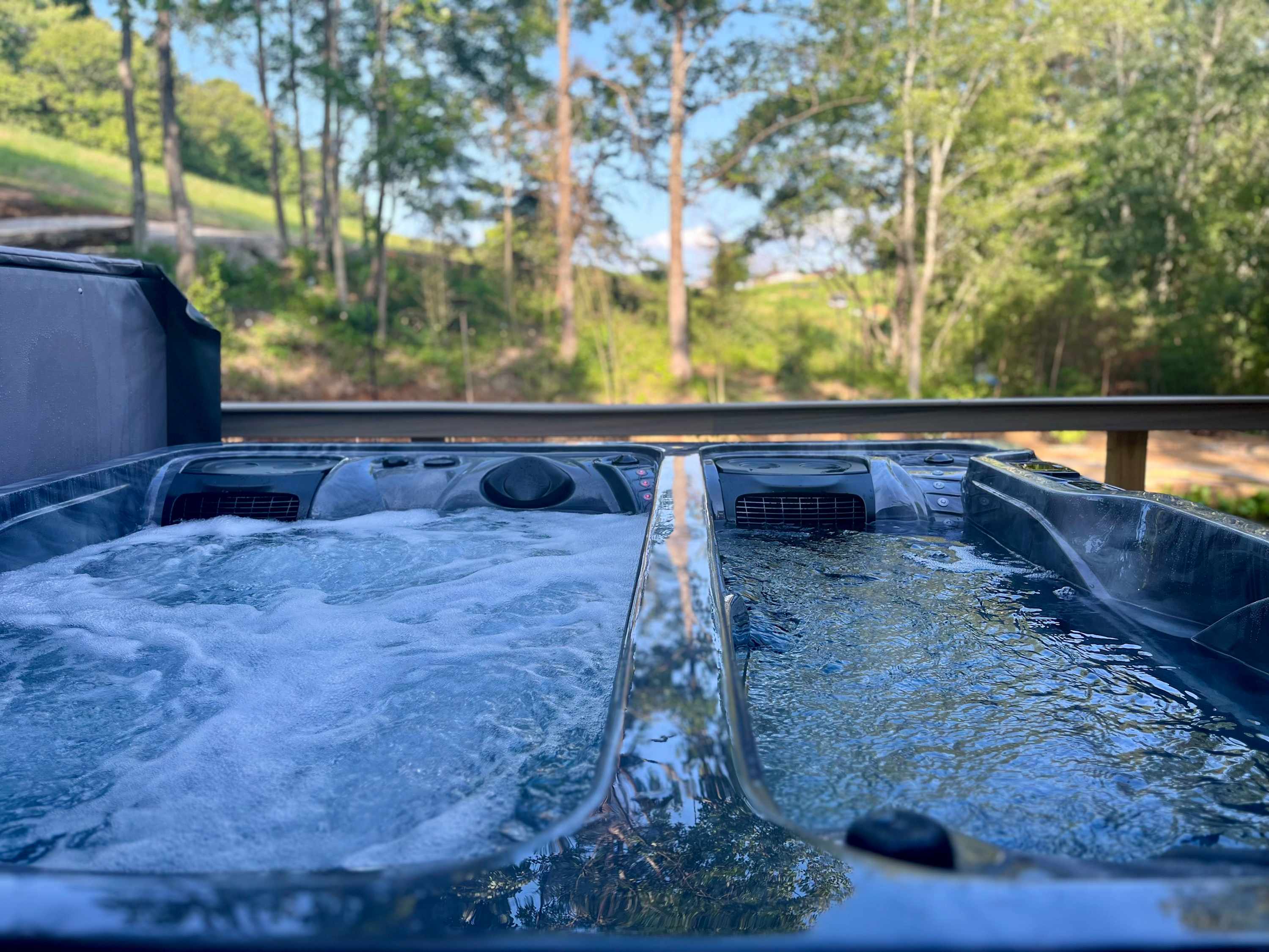 Tranquil Hideaway: Hot Tub, Sauna, Massage Chair | Denniston | RRG Getaways