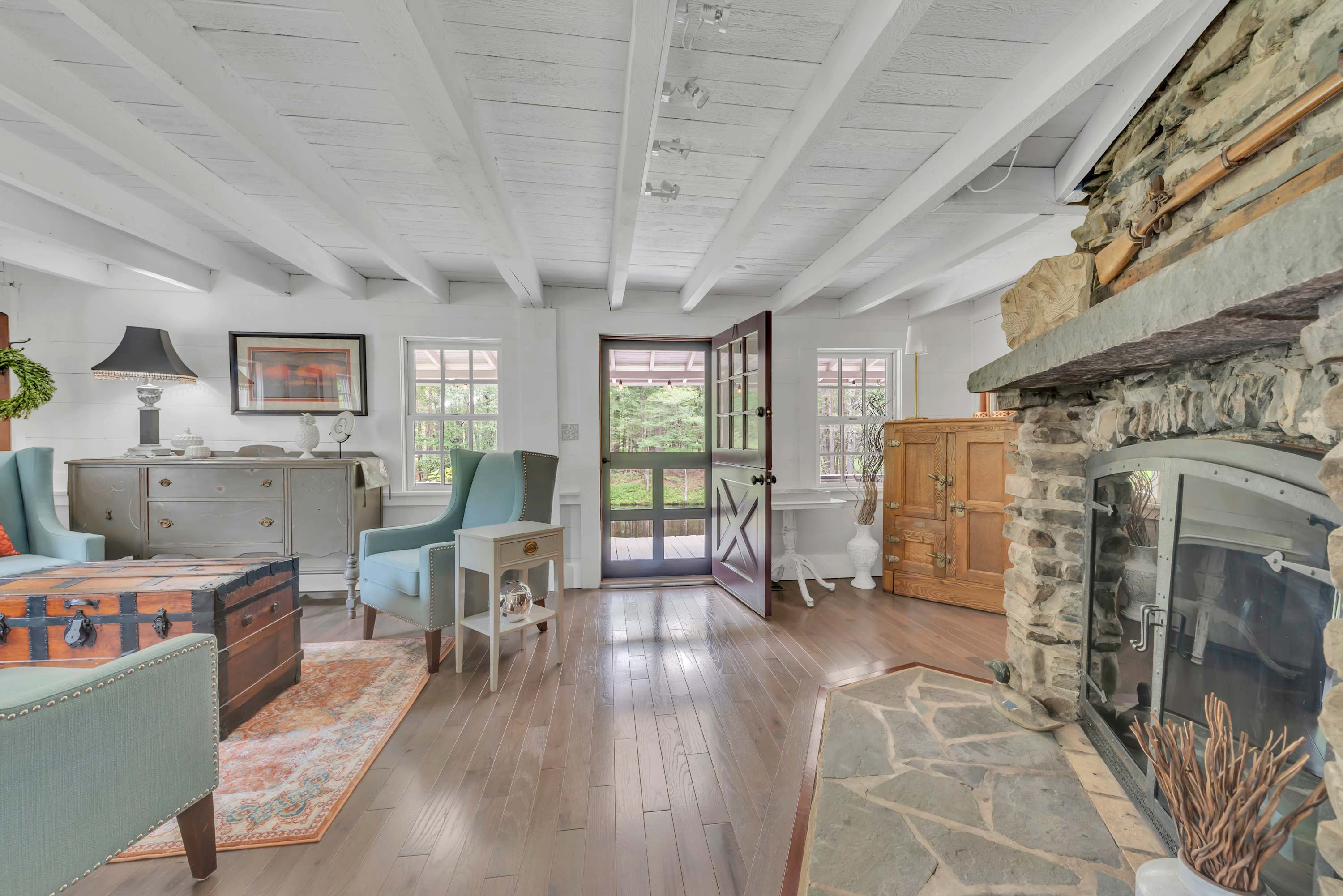 Hammer House at Three Hammers Winery | Hawley | Select Rentals