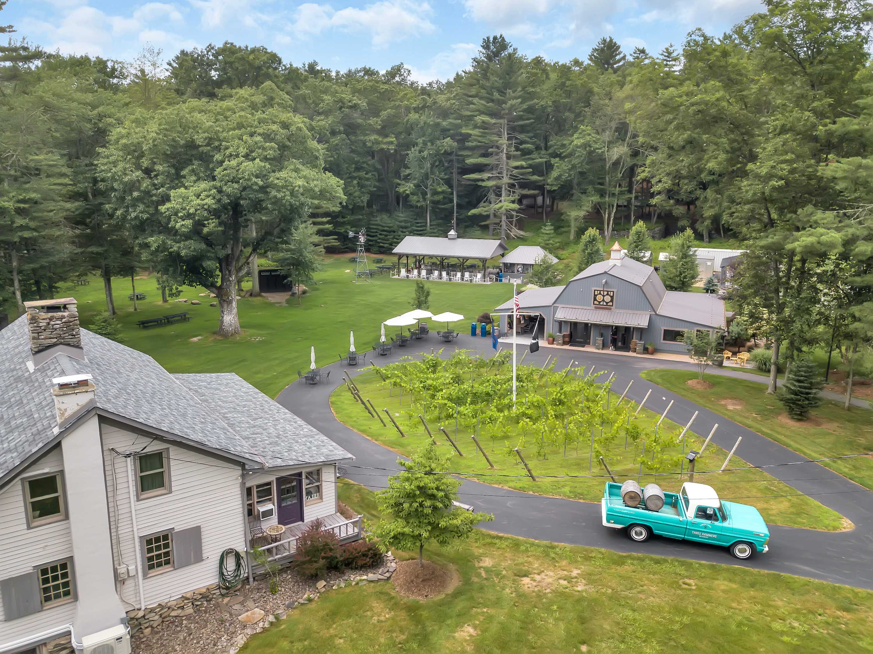 Hammer House at Three Hammers Winery | Hawley | Select Rentals