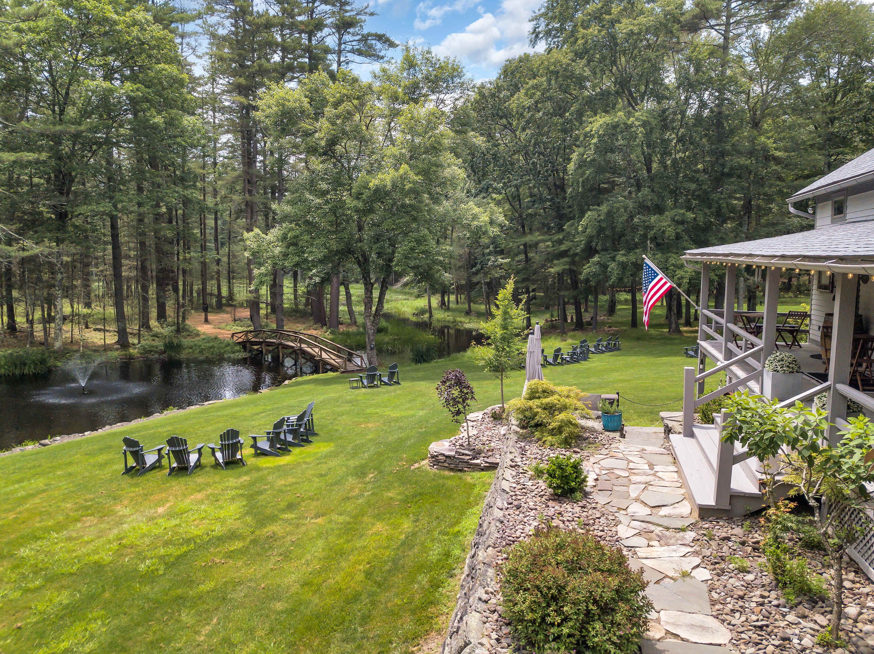 Hammer House at Three Hammers Winery | Hawley | Select Rentals