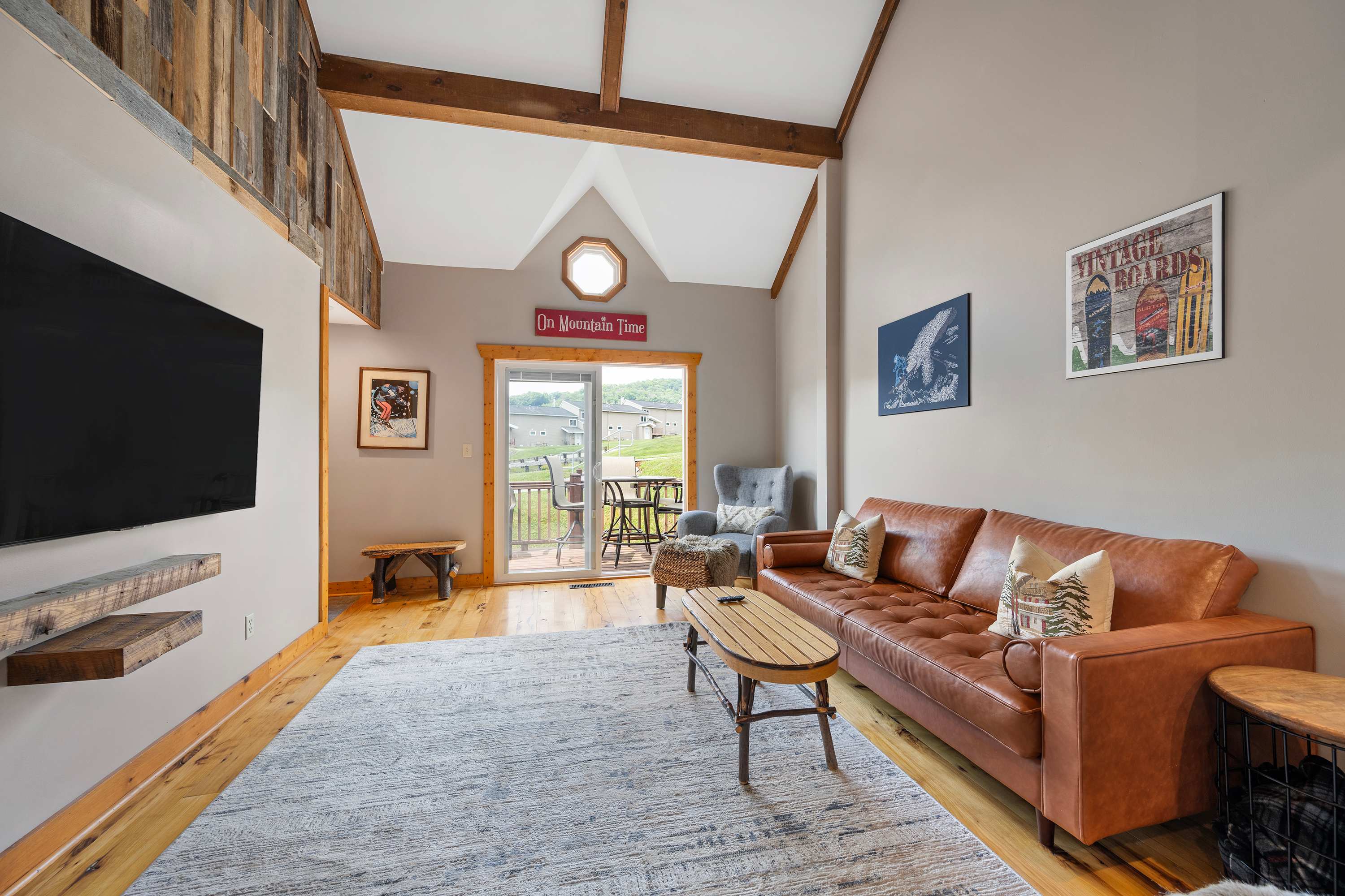 Updated Townhome - Walk To Holiday Valley - Ellicottville, NY