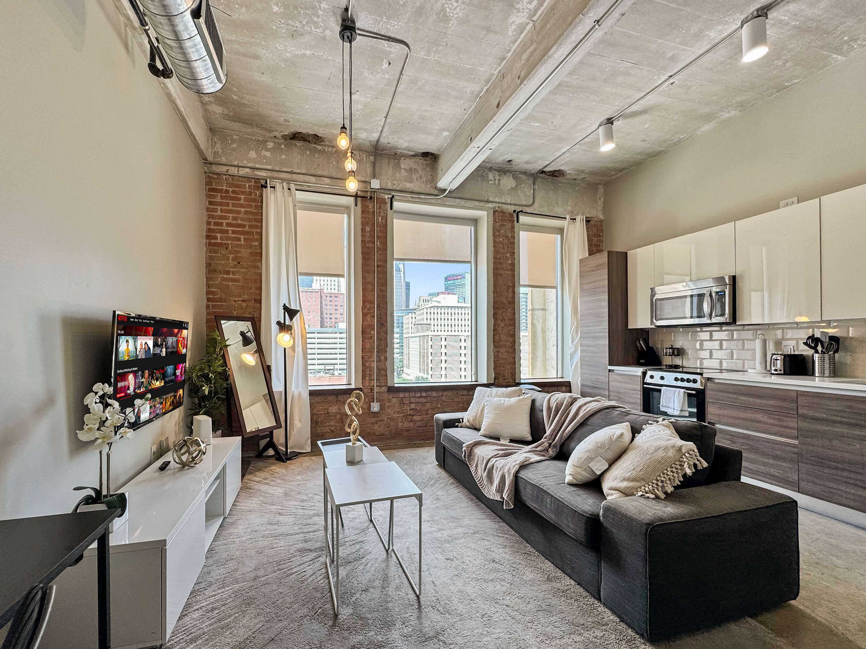 Luxury 2bd | Dt Dallas | Sleeps 5 | Valetparking - Dallas, TX