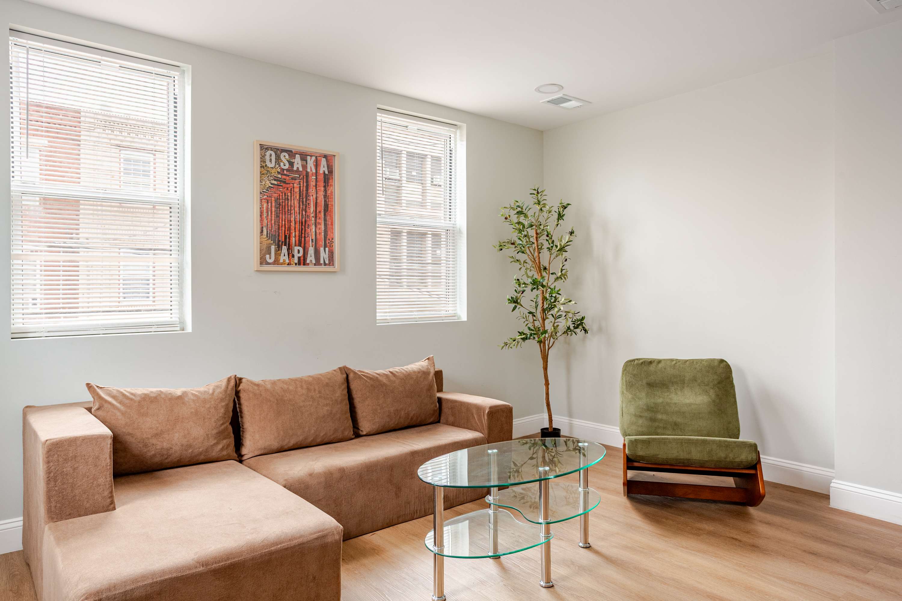 Minimalist S Center City | Globenest - Philadelphia, PA
