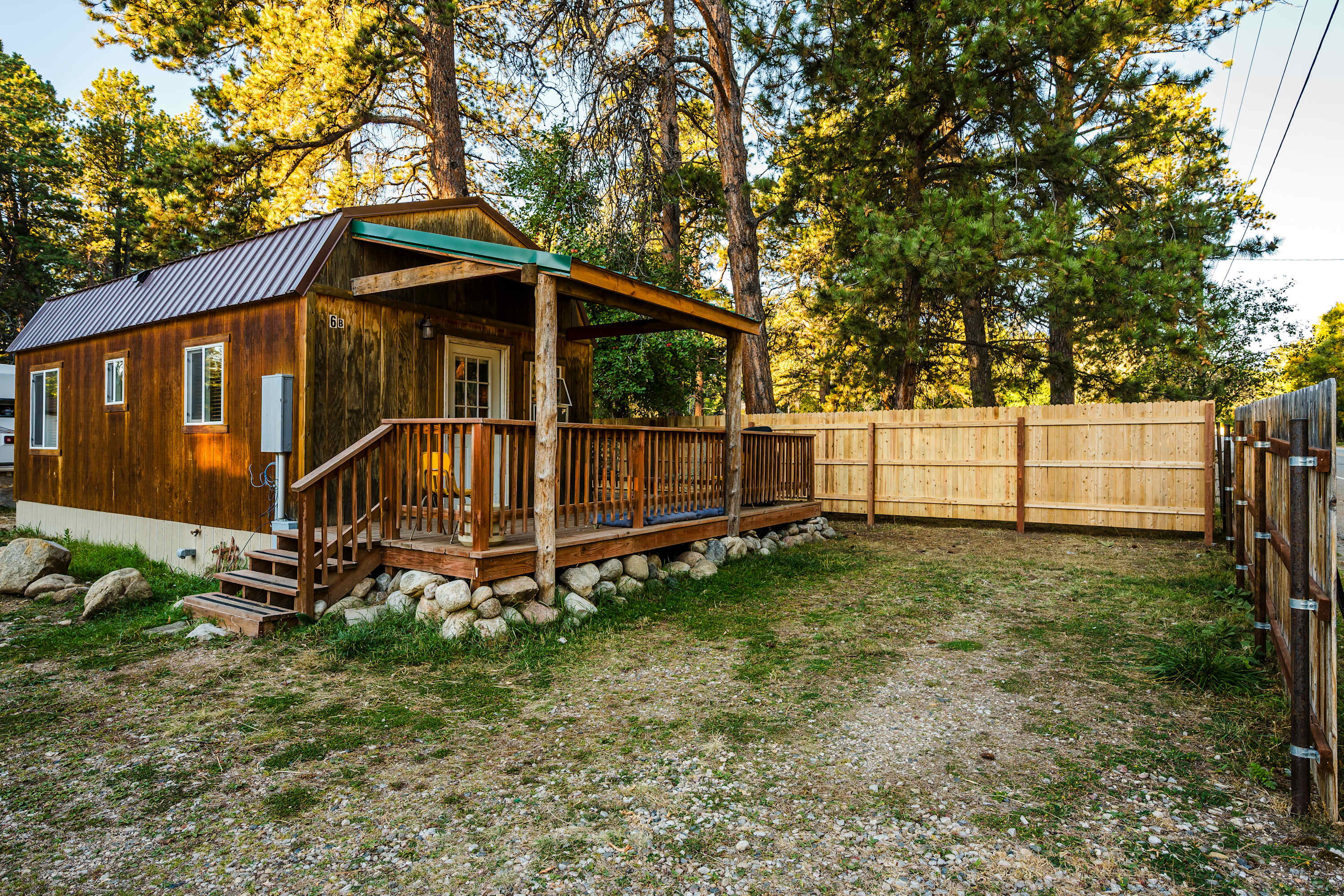 Charming Tiny House With Loft And Wildlife - Rustic Mountain Retreat - Wyoming