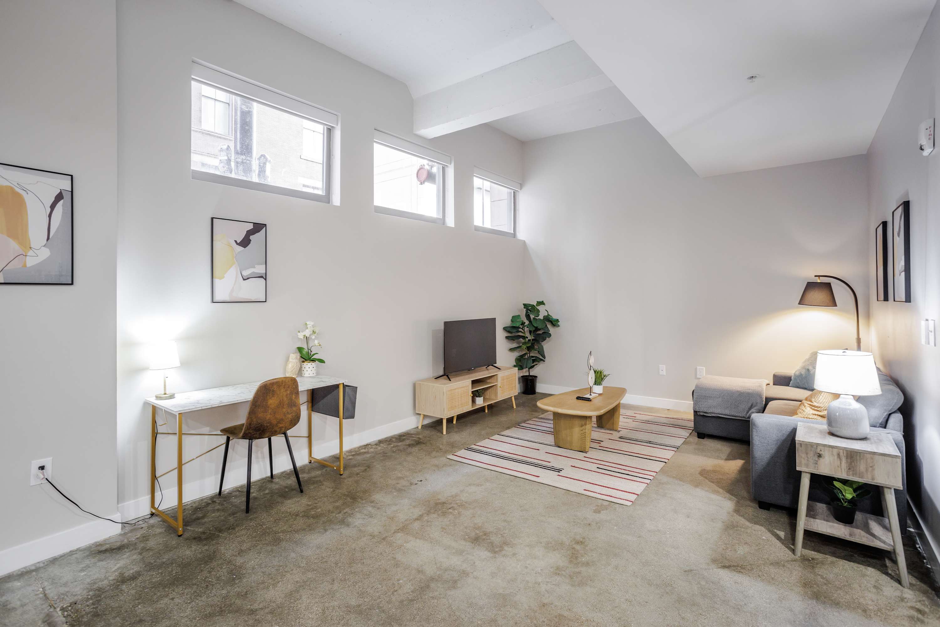 Cozysuites Textile | 3br W/ Gym, Rooftop & Wifi - Cincinnati