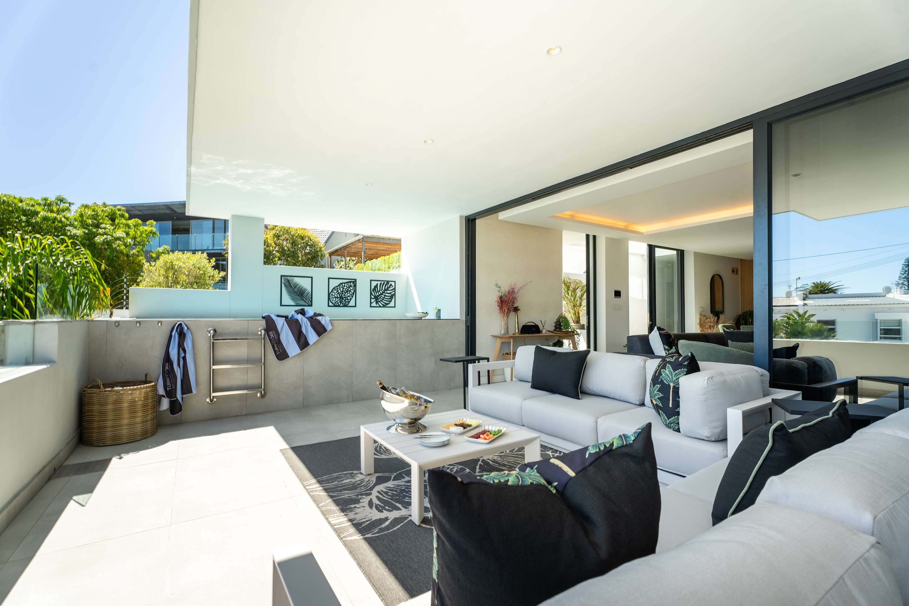 Terrace Royale Apt Camps Bay Walk To Beach Pool Cape Town Terrace Royale Apt Camps Bay Walk To Beach Pool Cape Town