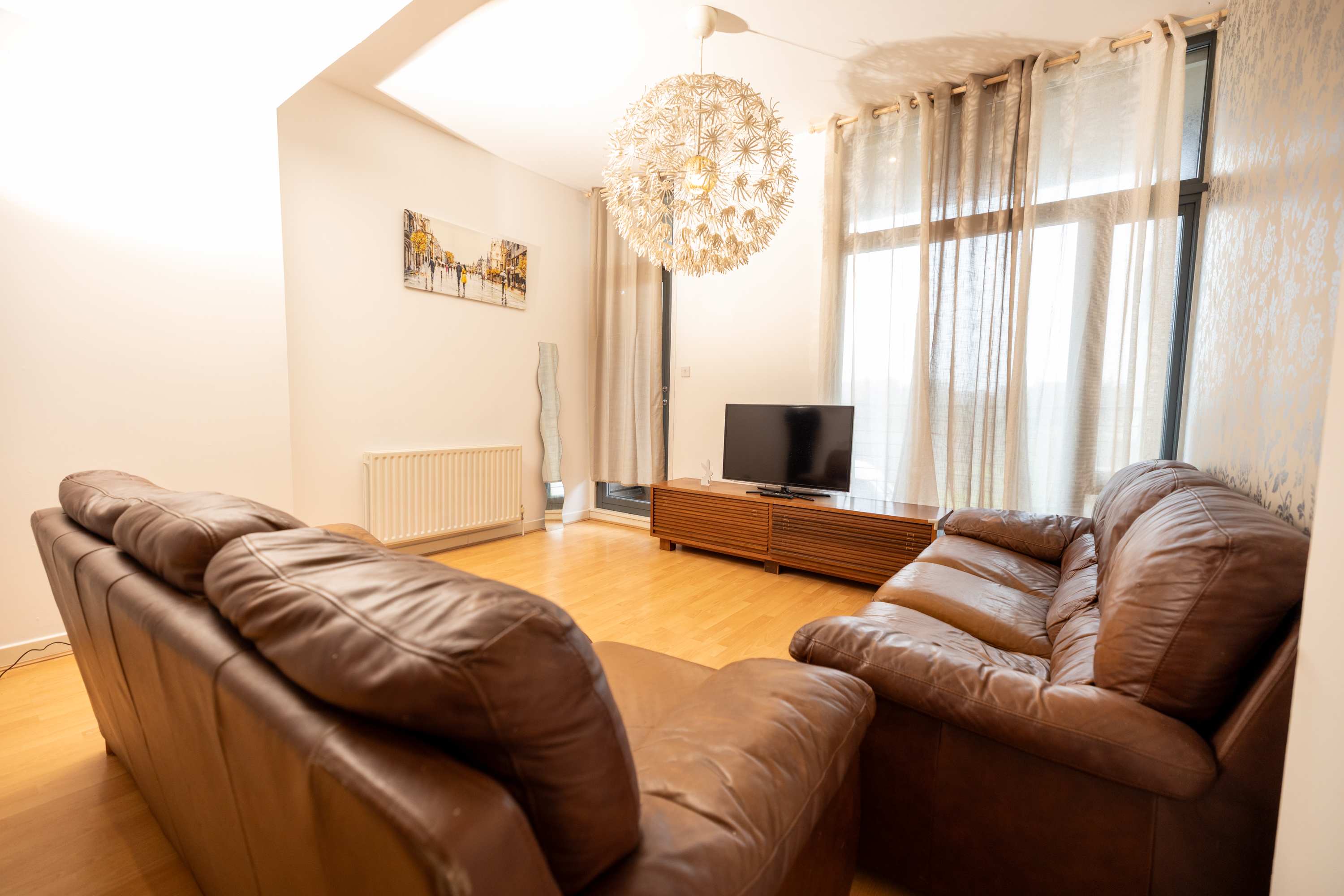 Muirhouse 2br Apartment With Free Parking - Glasgow