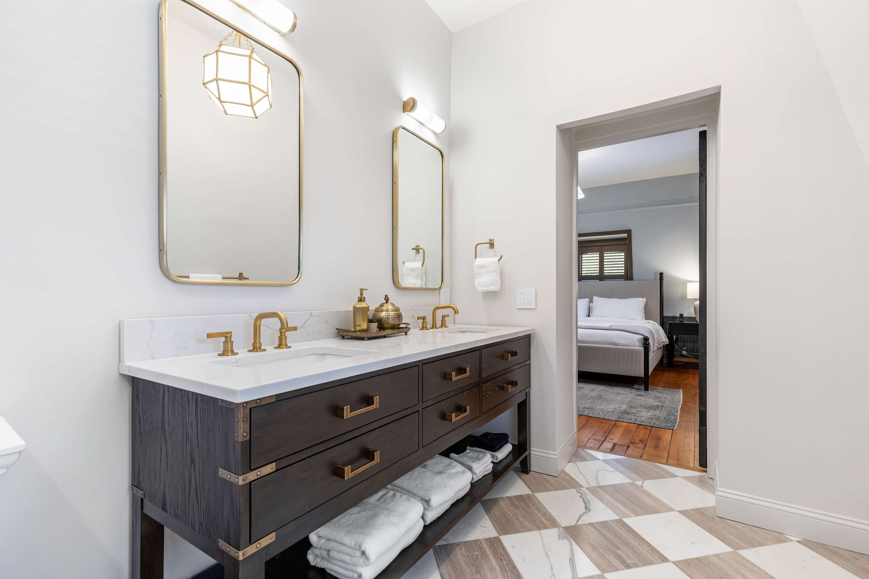 Breathtaking Harbor Views - Stunning Luxury Suite - Newport, RI