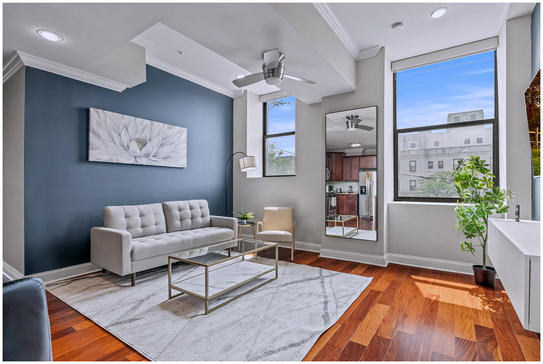 Stylish Escape With Fitness Center - Charming Urban Retreat - Philadelphia, PA