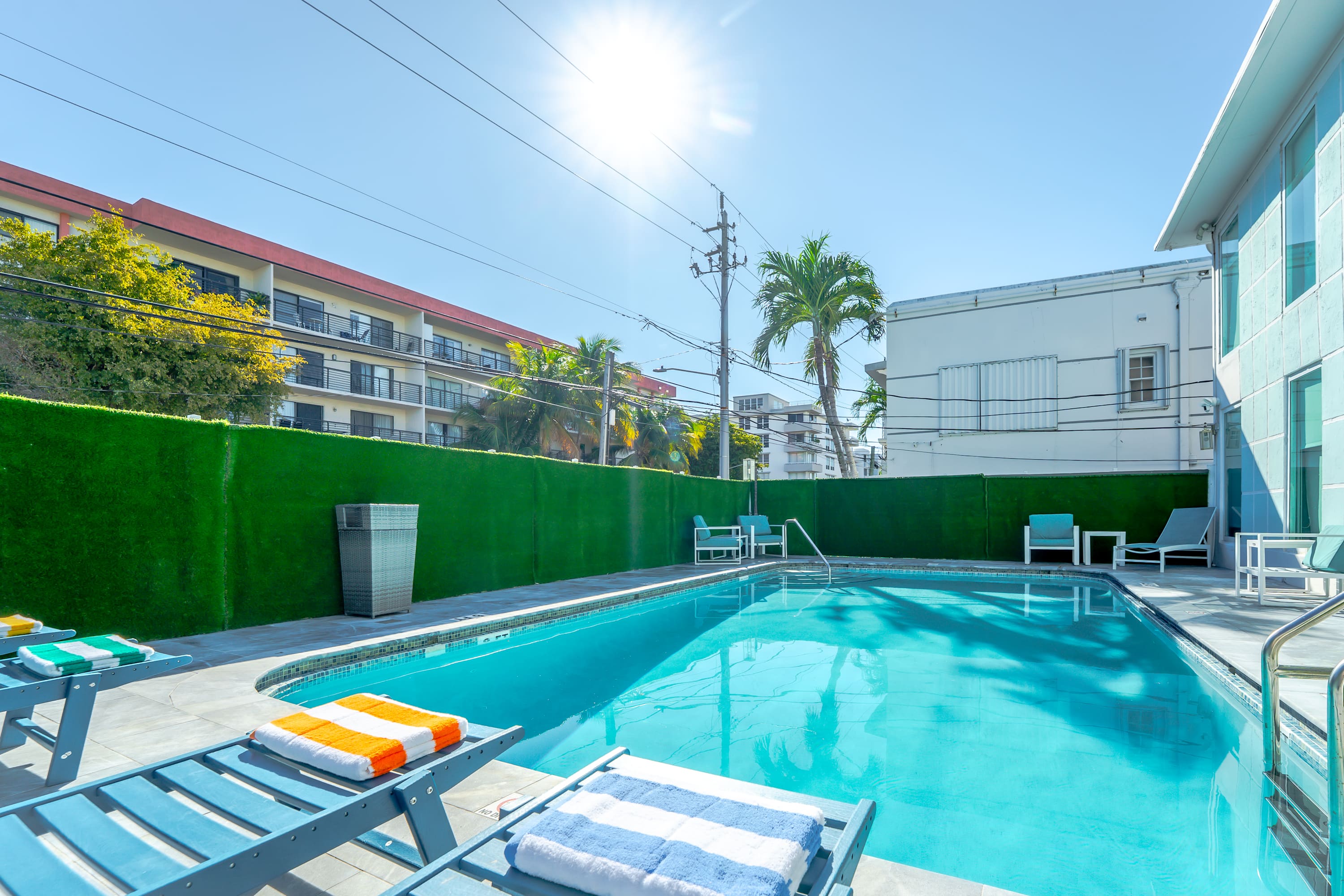 Spectacular 1br Apt 6min Walk Miami - Miami Beach, FL