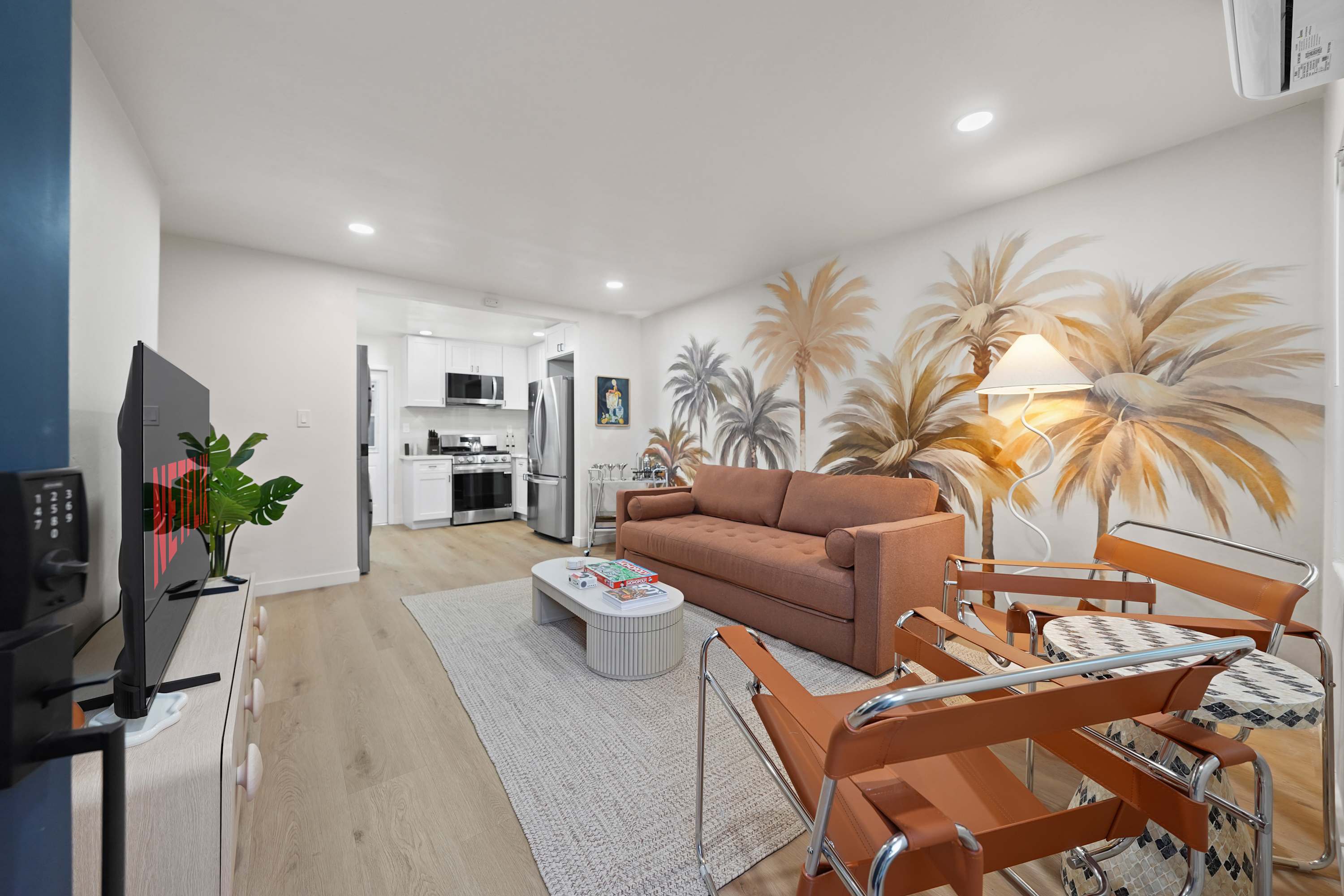 Designer 2br In Prime Location W/ Outdoor Dining! - San Diego, CA
