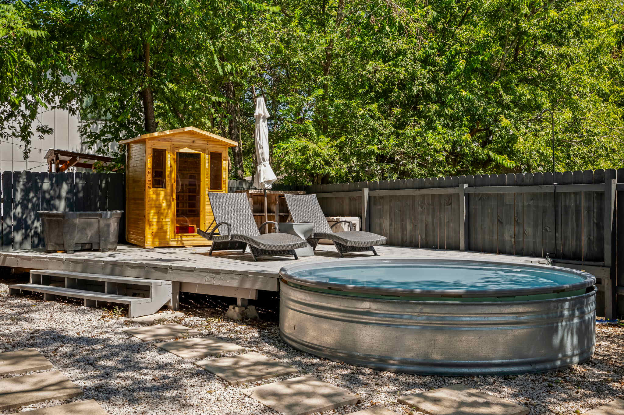 The Cozy Camper | Sauna, Cold Plunge & Pool - Austin