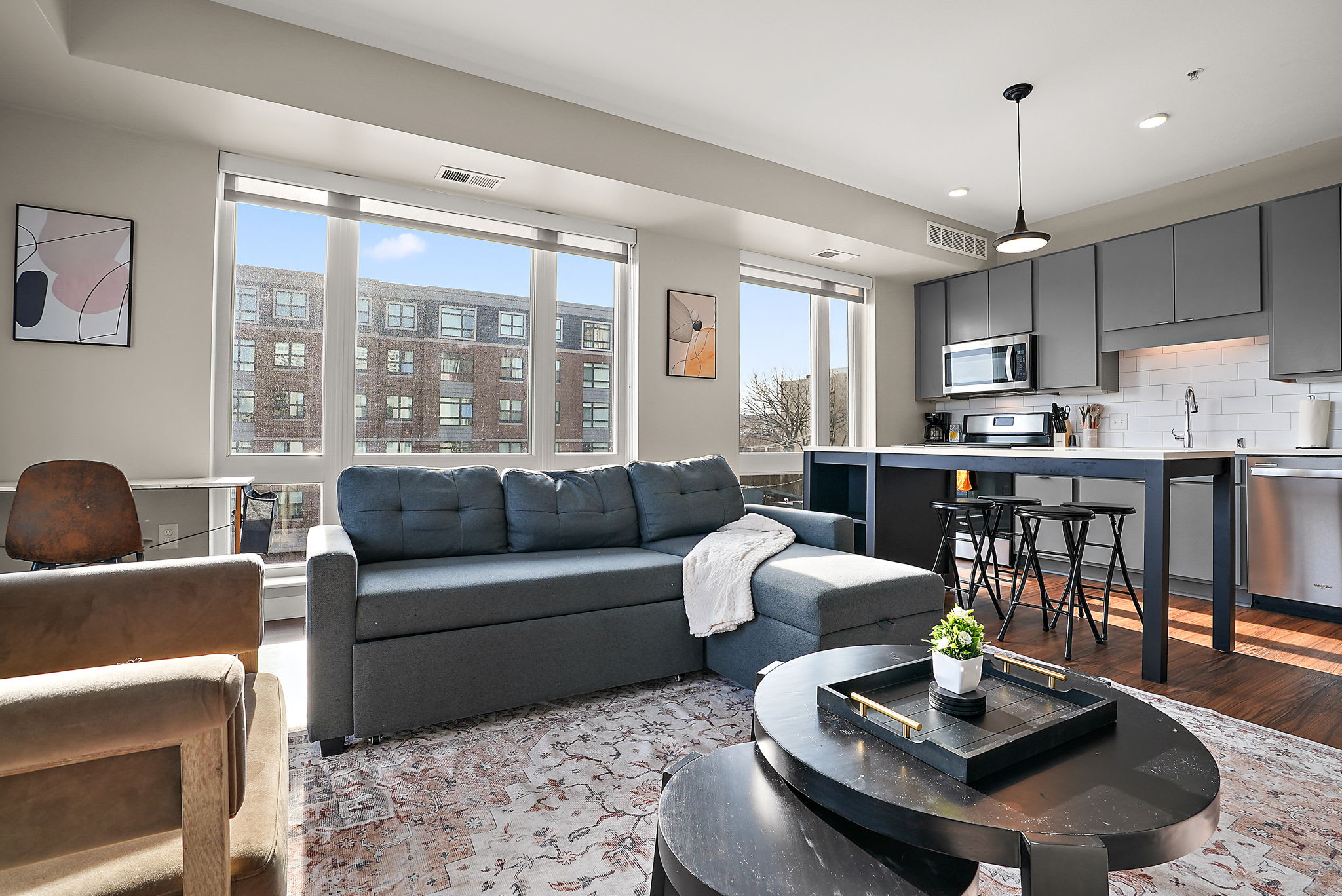 Cozysuites In Marquee 2br 2ba W/ Pool & Gym - Minneapolis, MN