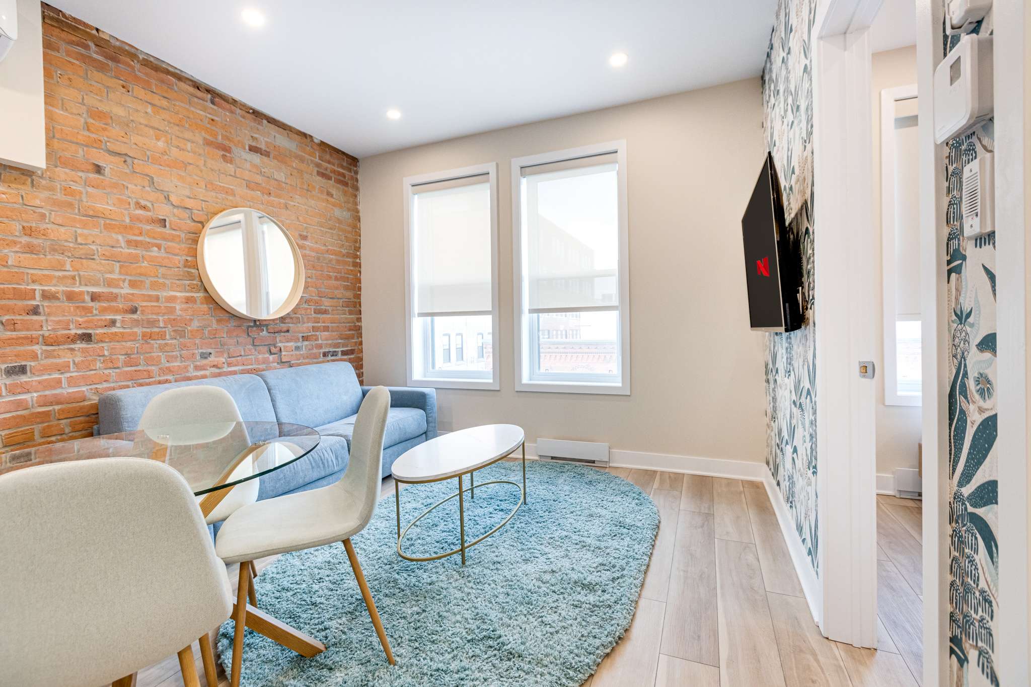M11 | Mount-royal Suites: 3br + Sofa Bed - 312 - Montreal