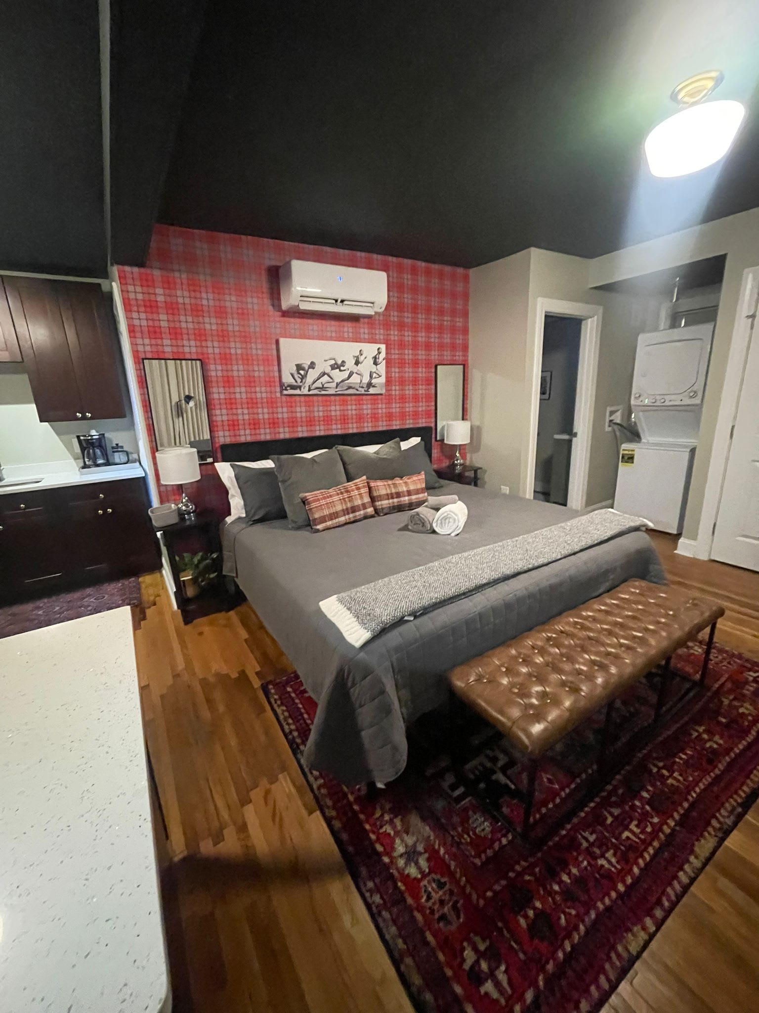 Cozy Studio Apartment In The Heart Of Osu Campus - Columbus, OH