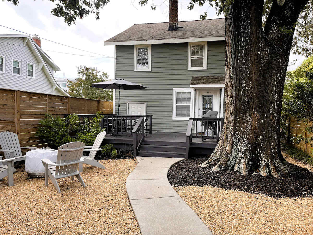 Charming Coastal Adult Retreat - Virginia Beach, VA