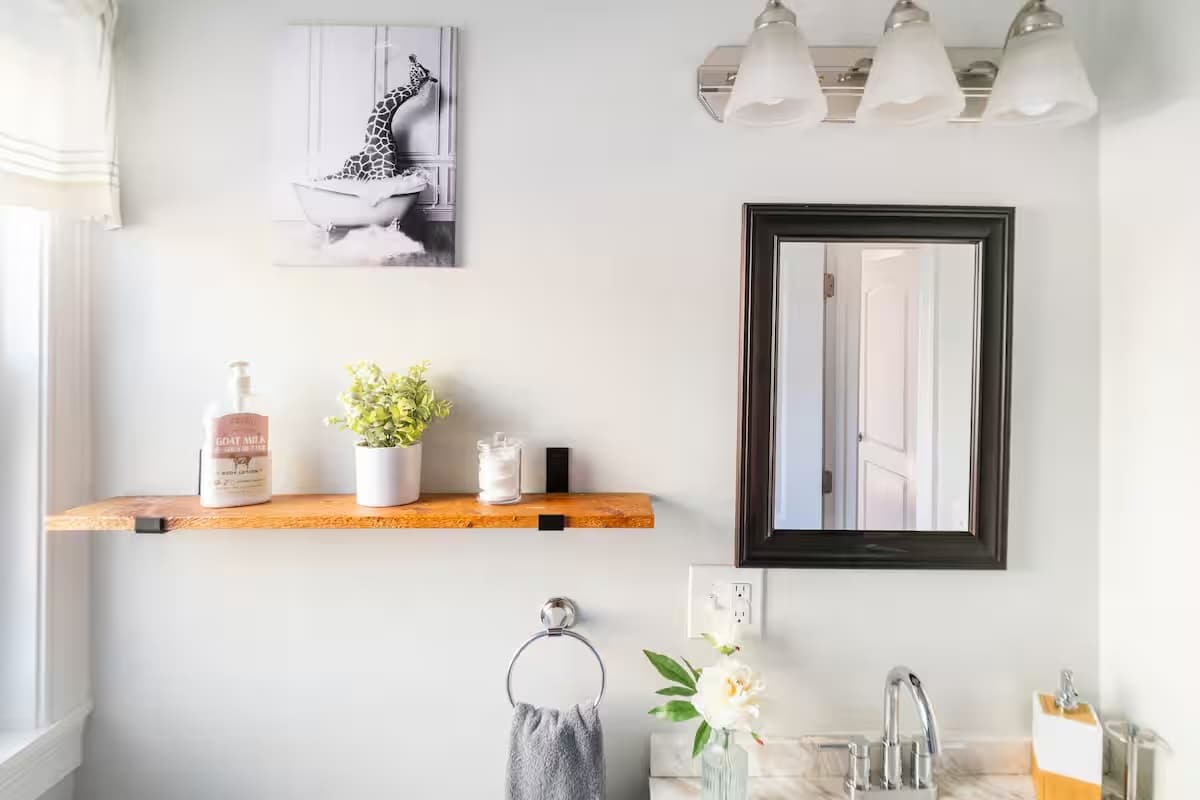 Jennifer's Modern Federal Hill Apt W/private Deck - 普洛敦維士