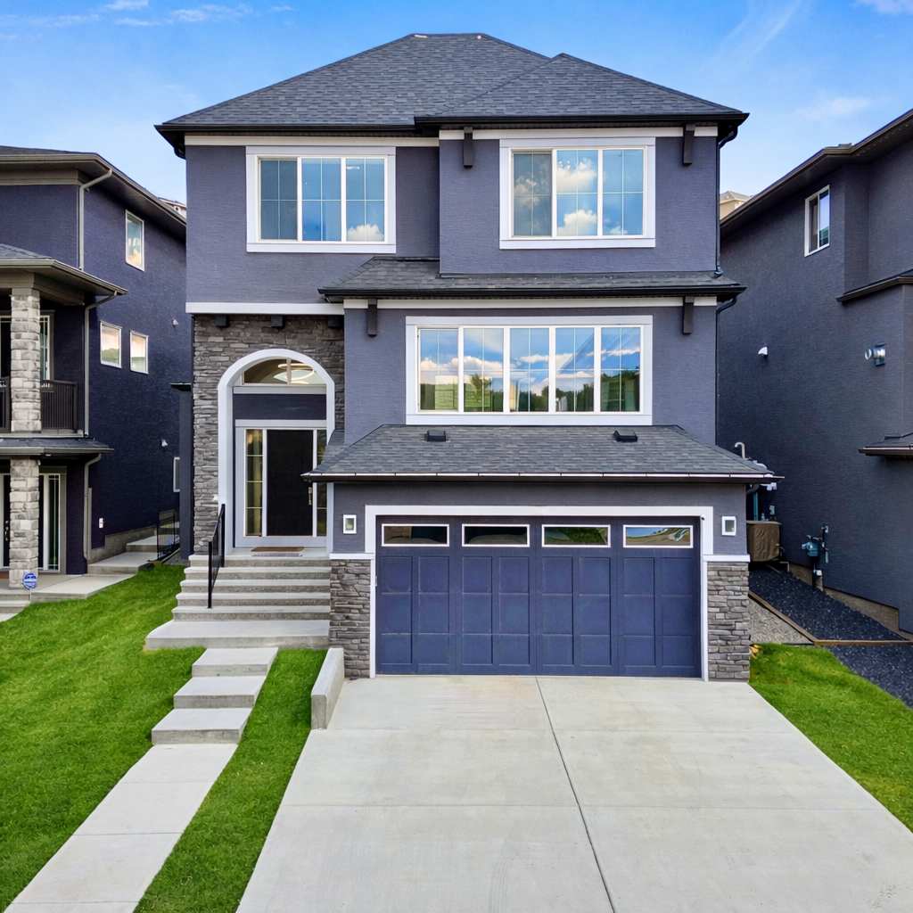 Stunning Movie Room And Game Area - Charming Family Retreat - Canada