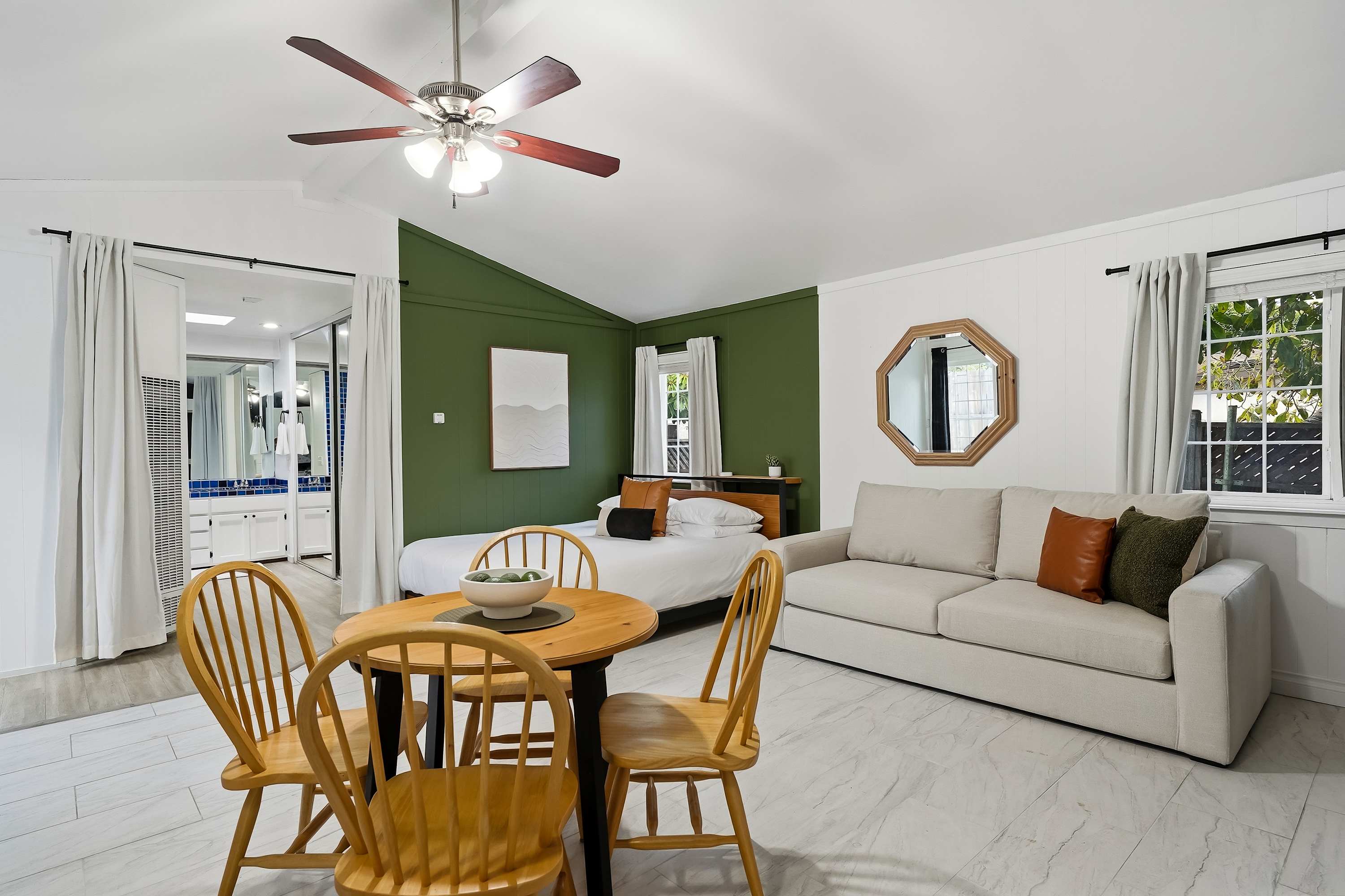 Private Chula Vista Studio Bbq Grill Backyard! - Chula Vista, CA