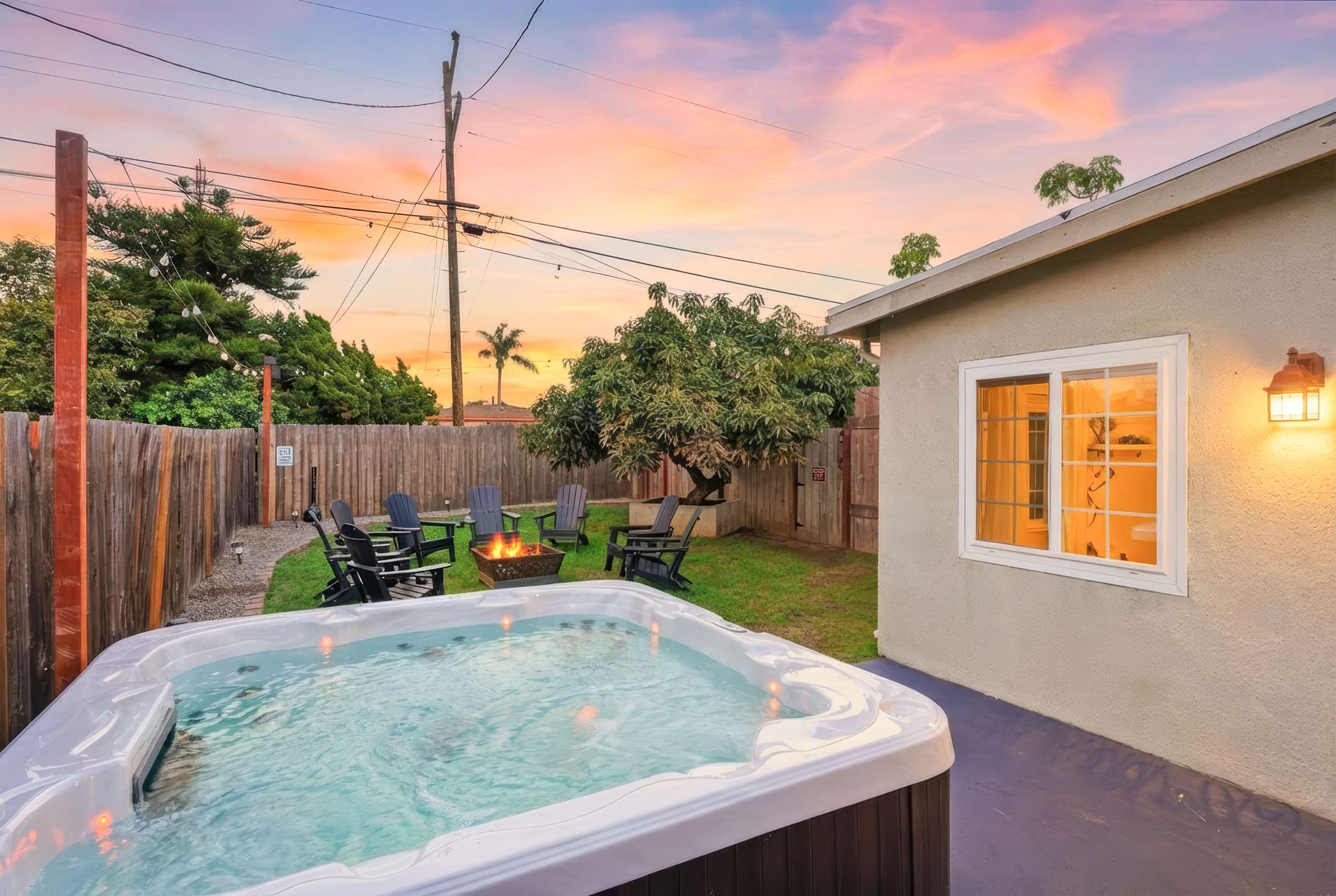 Relaxing 4br Stay With Hot Tub, Games & Fire Pit - 聖地亞哥, CA