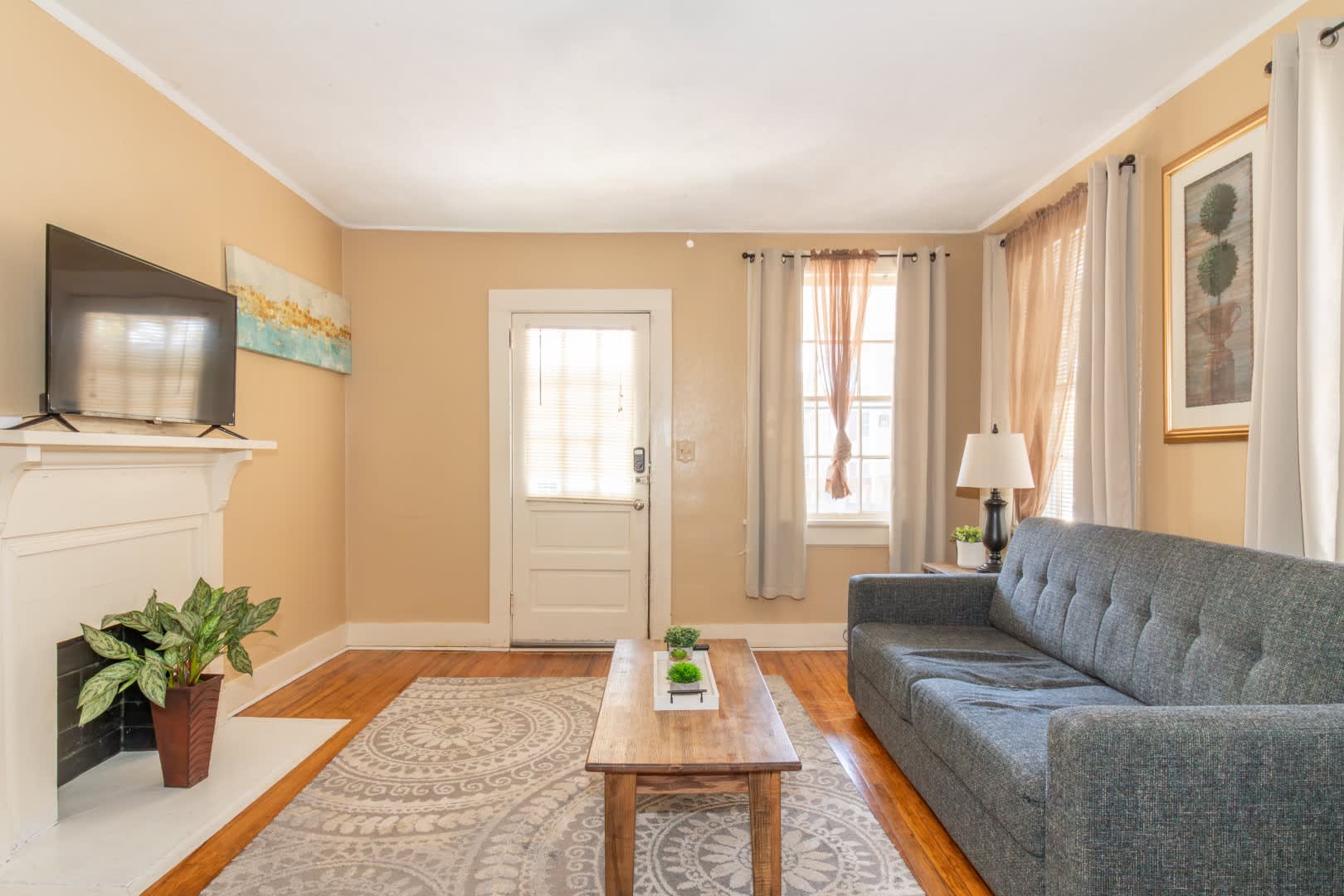 Downtown, Mins To Lakebottom Park-our Midtown Nook - Columbus, GA