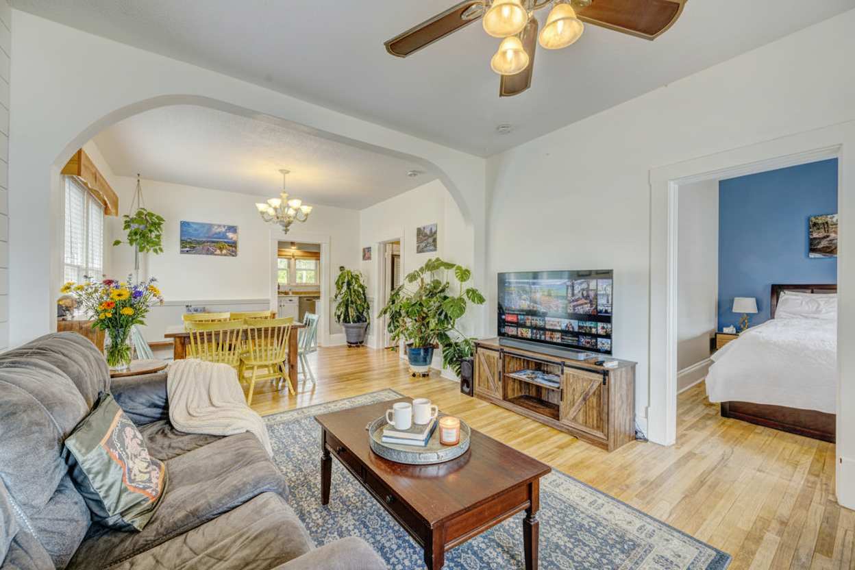 Charming Fire Pit And Cozy Outdoor Space - Delightful Family Retreat - Sheridan, WY