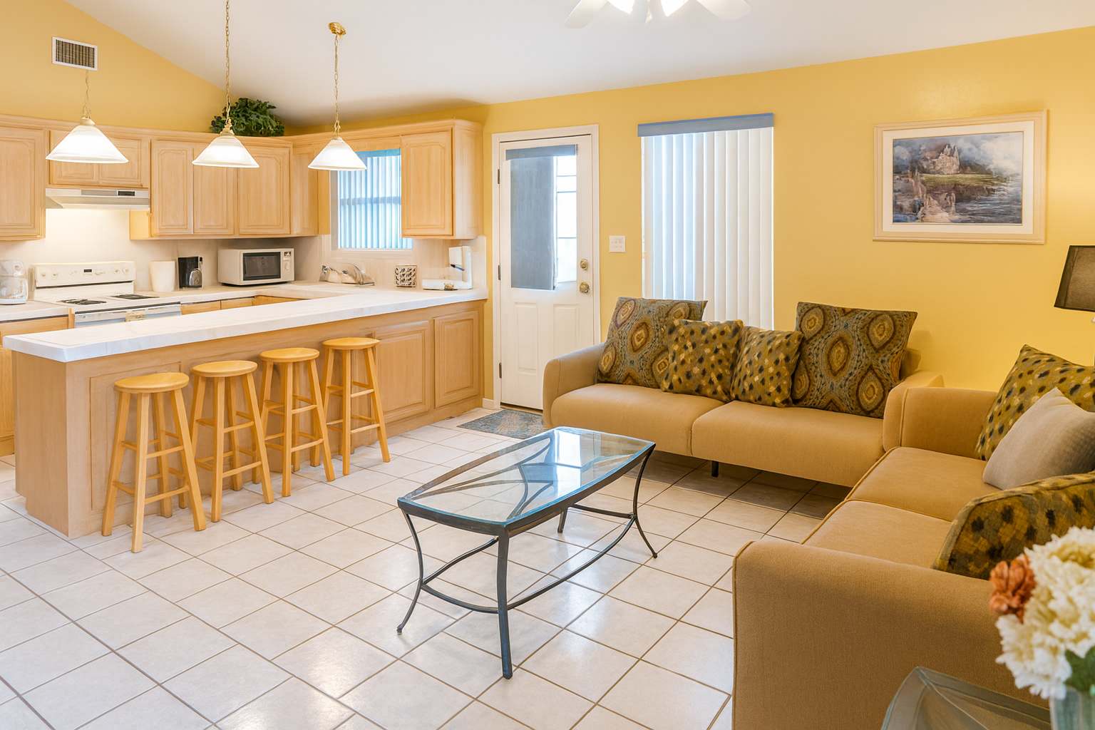 Private Ground Floor 2br | Half Block To Beach Spi - South Padre Island