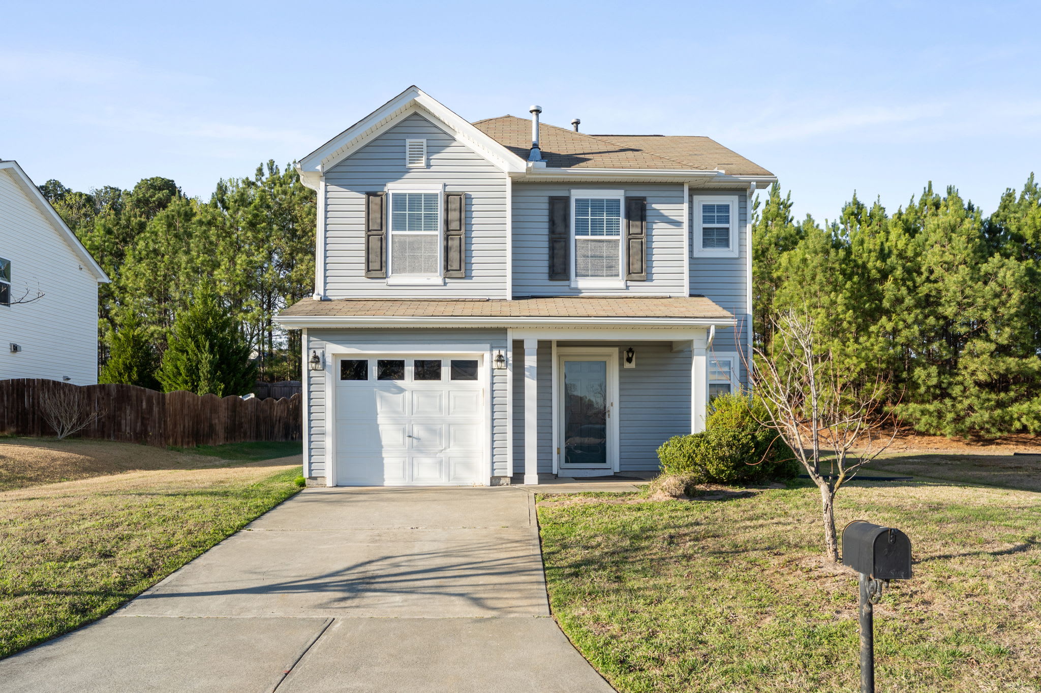 Stylish 3br W/ Workspace & Backyard, 12min To Duke - Durham, NC