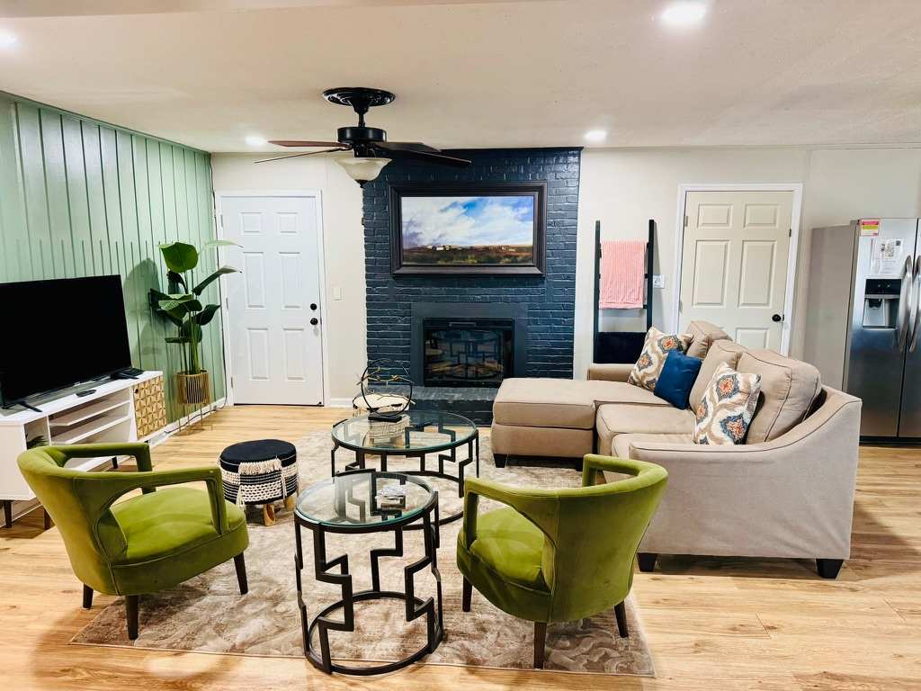 Displaced Families Ready | Sleeps 10 | Pets Ok | Ev Charger - Decatur, AL