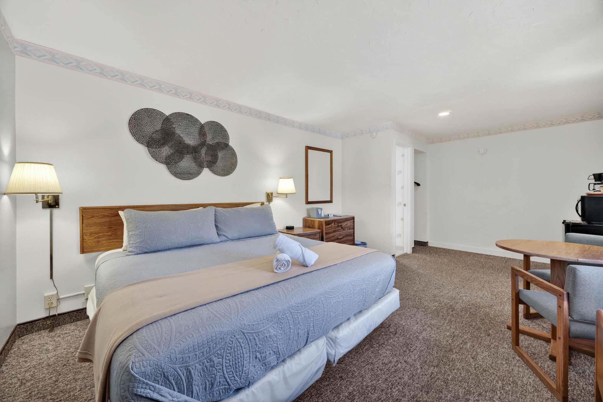 Eagle Motel Suite 100 - Colorado Springs, CO