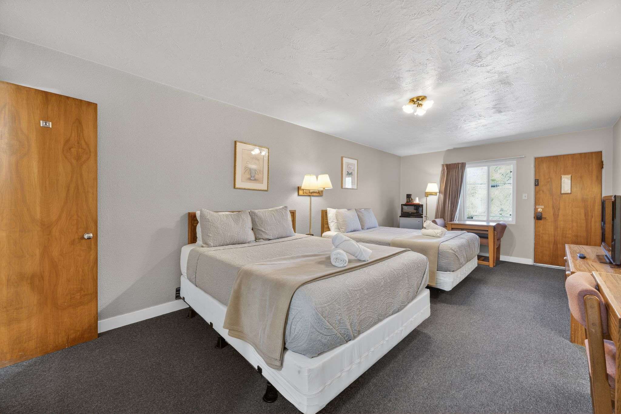 Eagle Motel Suite 105 - Colorado Springs, CO