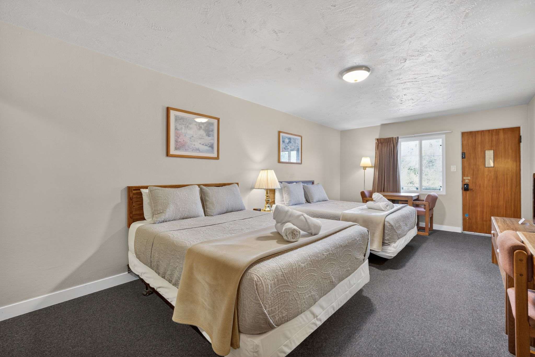 Eagle Motel Suite 106 - Manitou Springs, CO